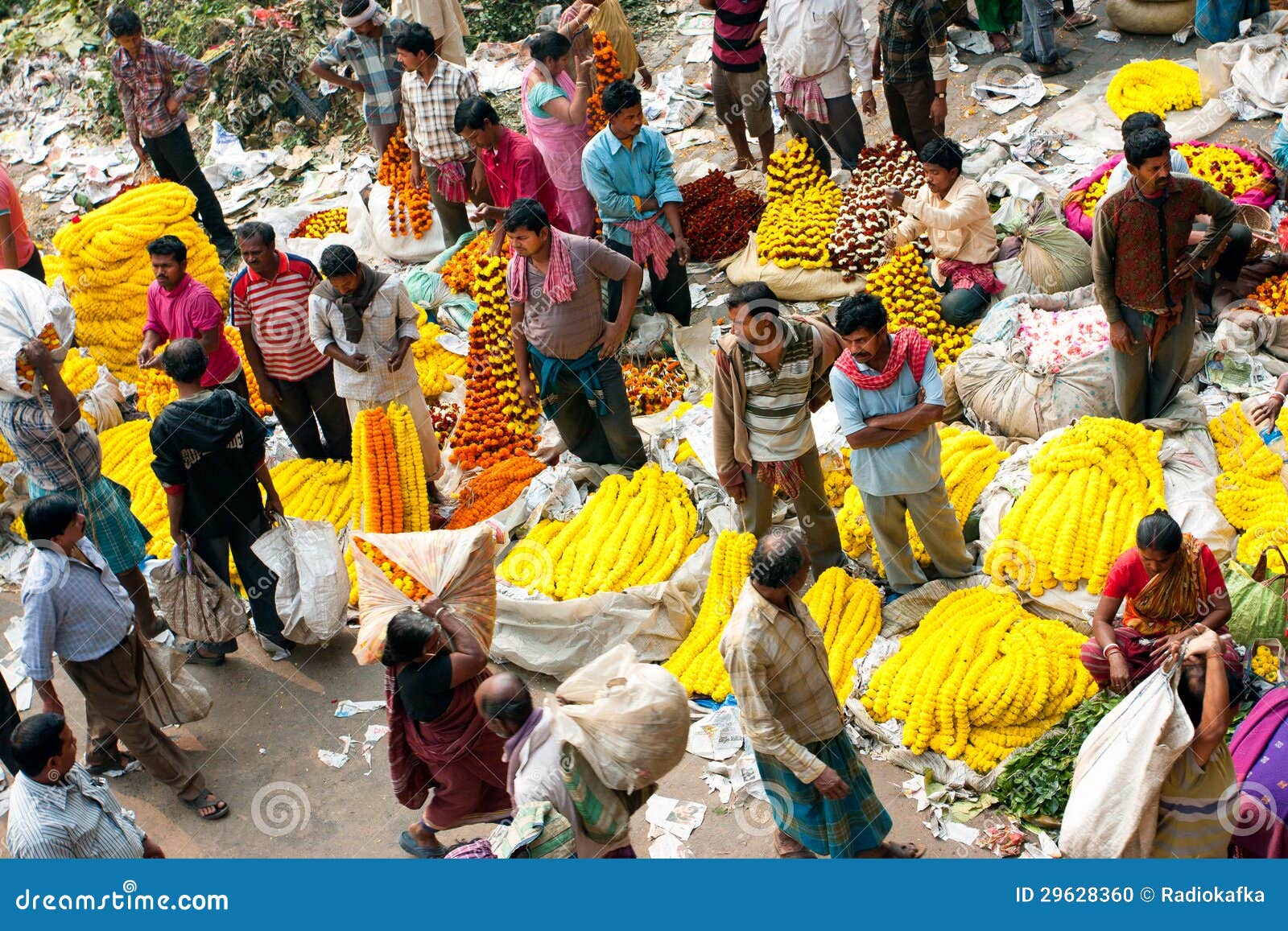 Asian Traders Sell the Flowers on the Market Editorial Image - Image of ...