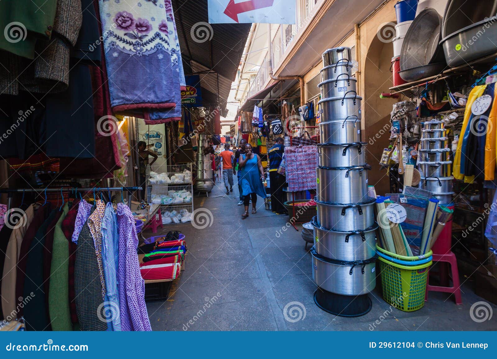 Trading Stores Arcade editorial stock image. Image of markets - 29612104