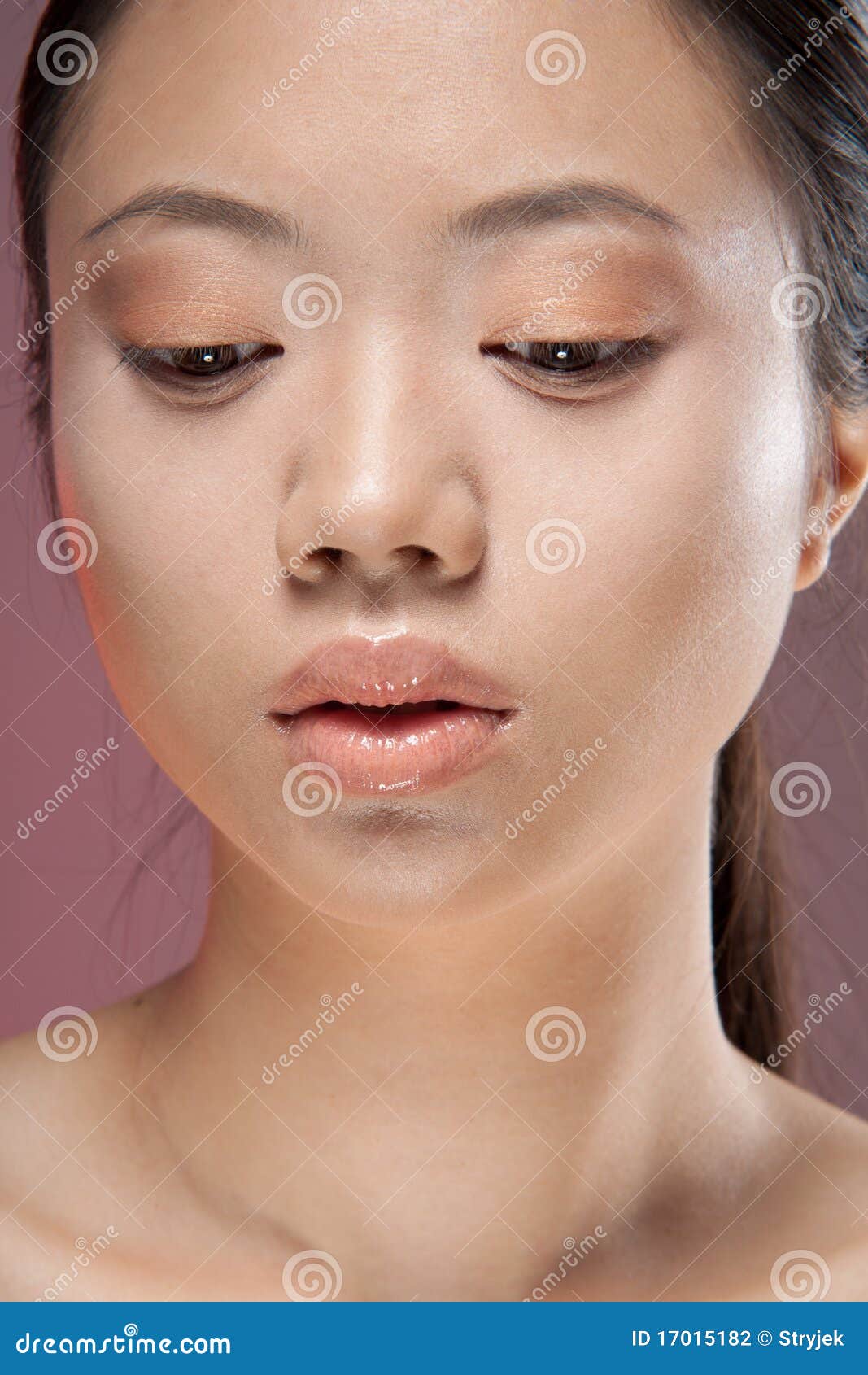 Asian woman cosmetics stock photo. Image of glamour, model - 17015182