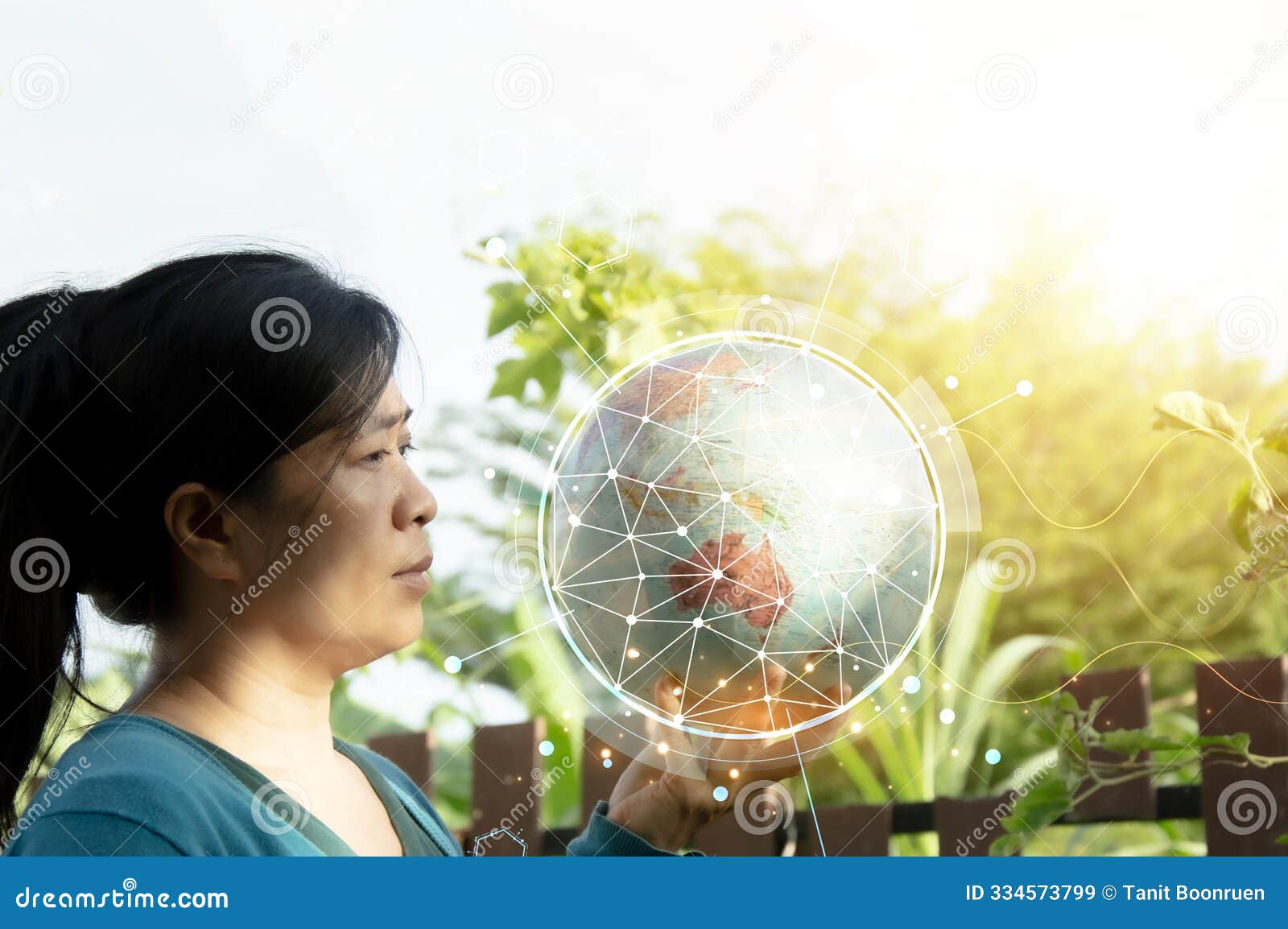 Asian Woman Holding Globe, Concept of Global Warming and Zero Carbon ...