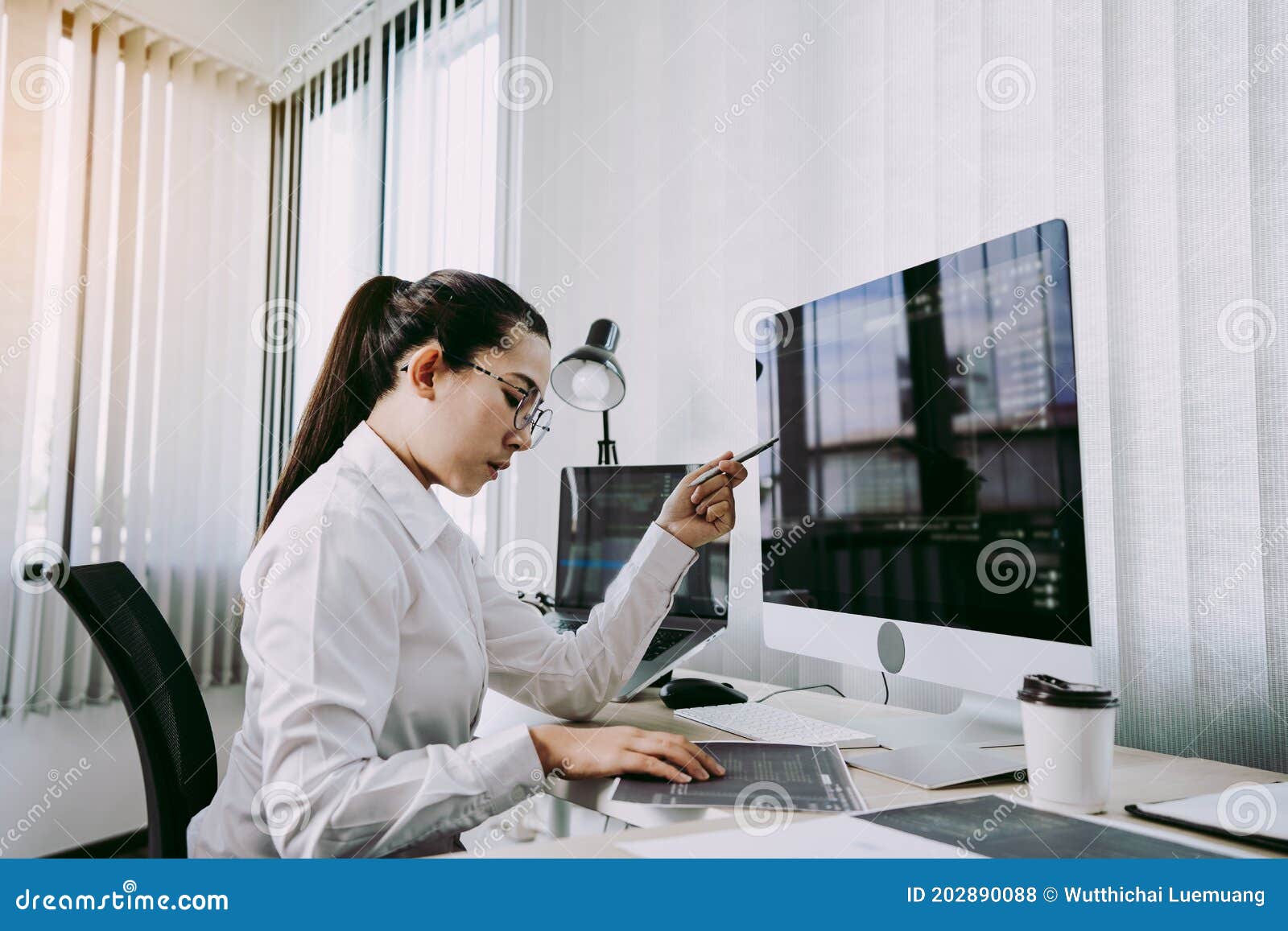 Asian Woman Professional Development Programming Website Working a ...