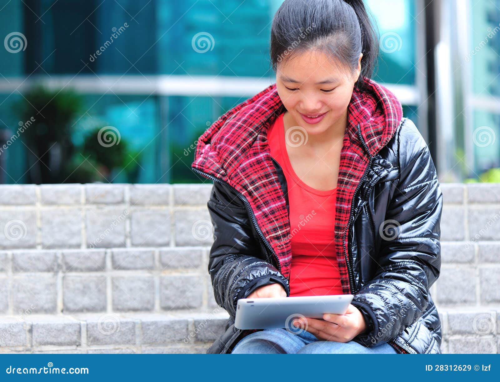 Asian woman use tablet stock image. Image of finger, adult - 28312629