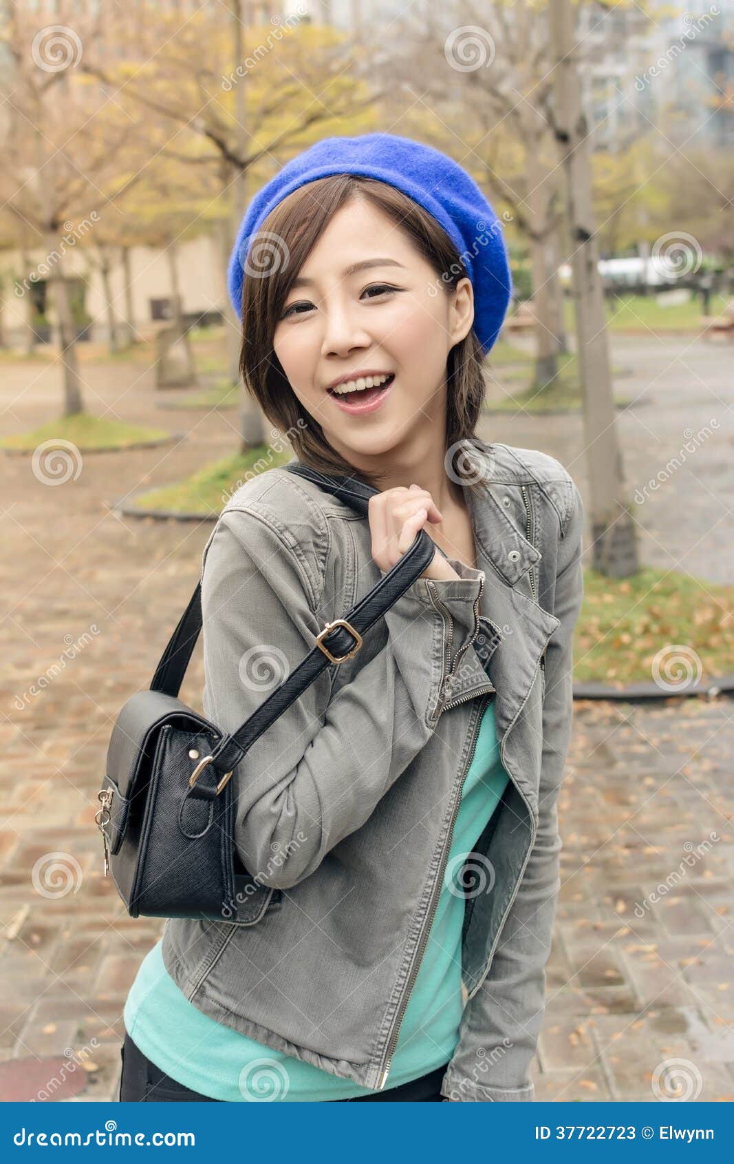 Asian woman walk at street stock image. Image of friendly - 37722723