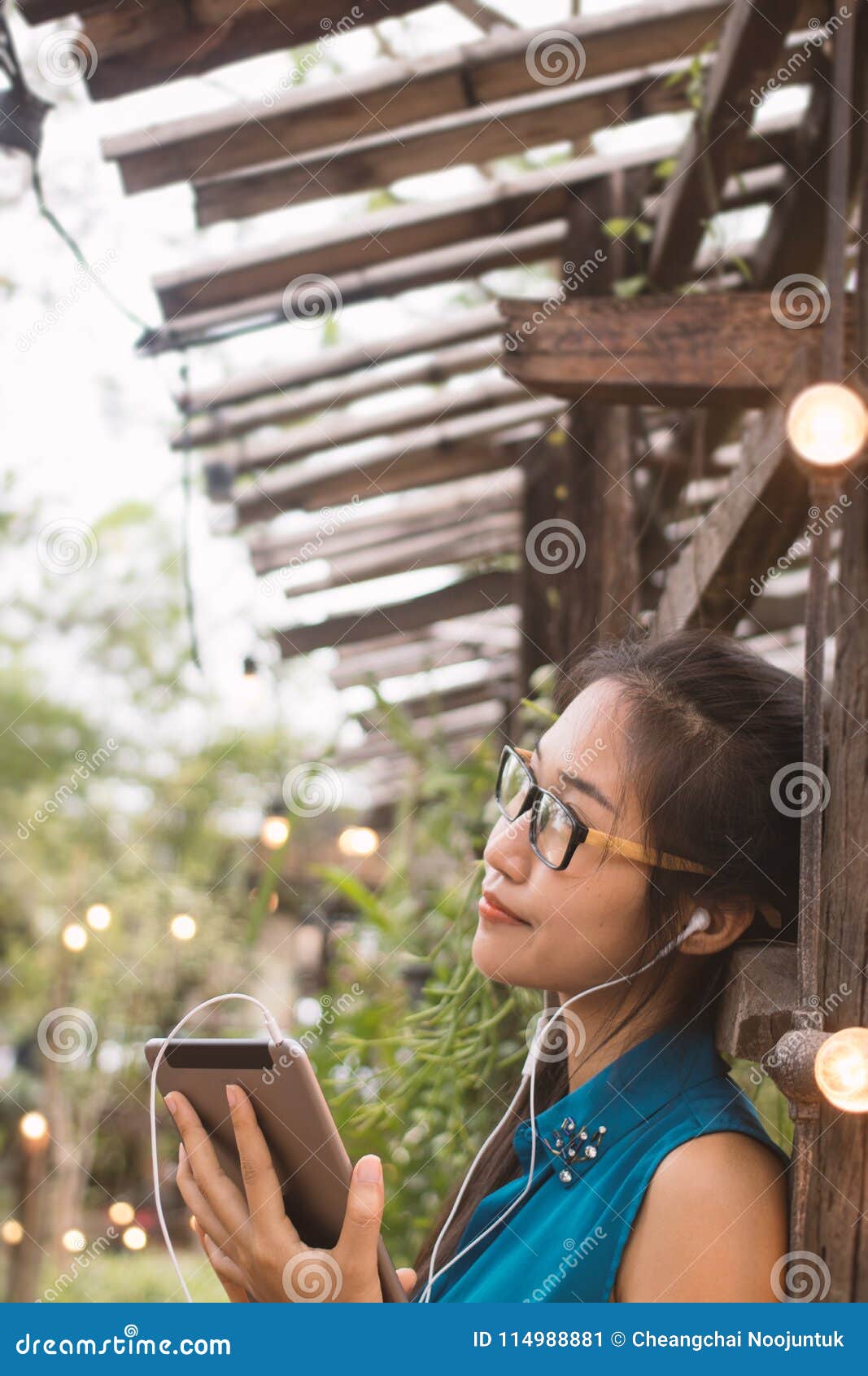 Asian Women are Using Tablets Stock Image - Image of respite, asian ...
