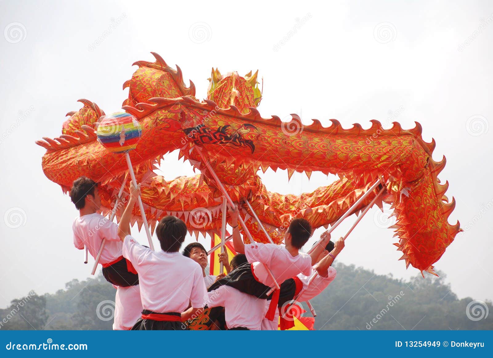 Asian Young Men Dragon Dance Editorial Stock Image - Image of asian ...