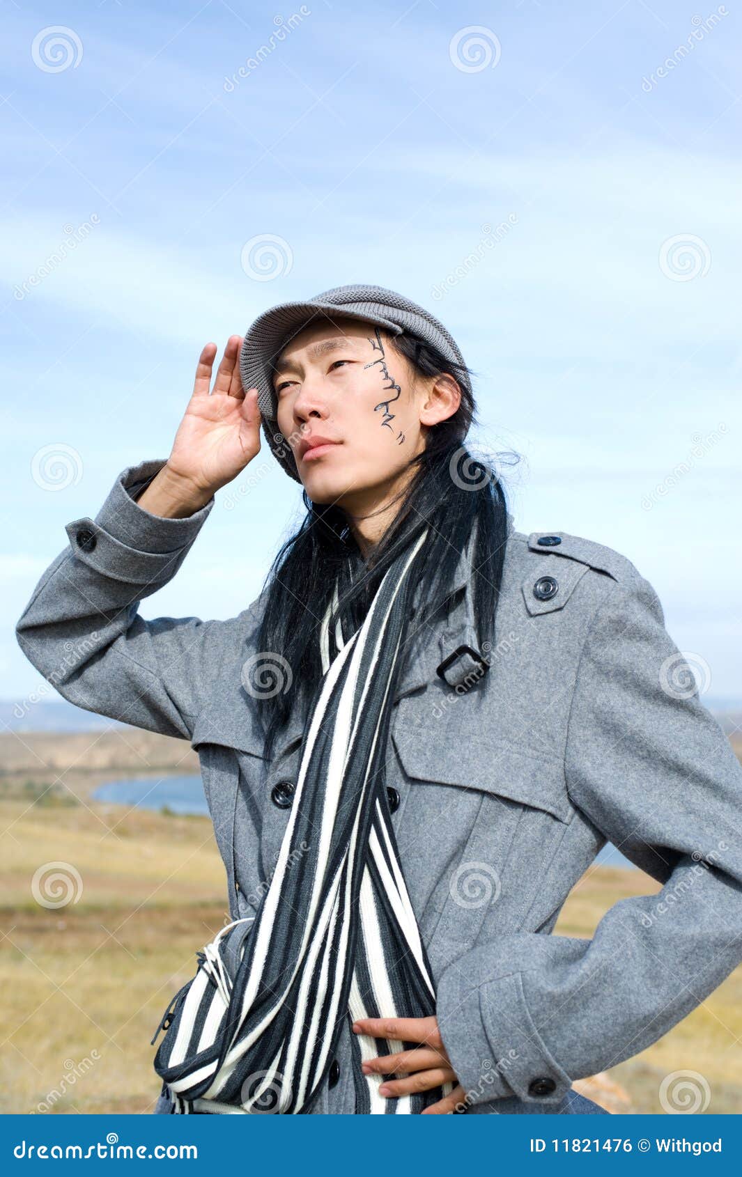 Asiatischer Mann Von Art Und Weise Stockfoto - Bild von flechtwerk ...