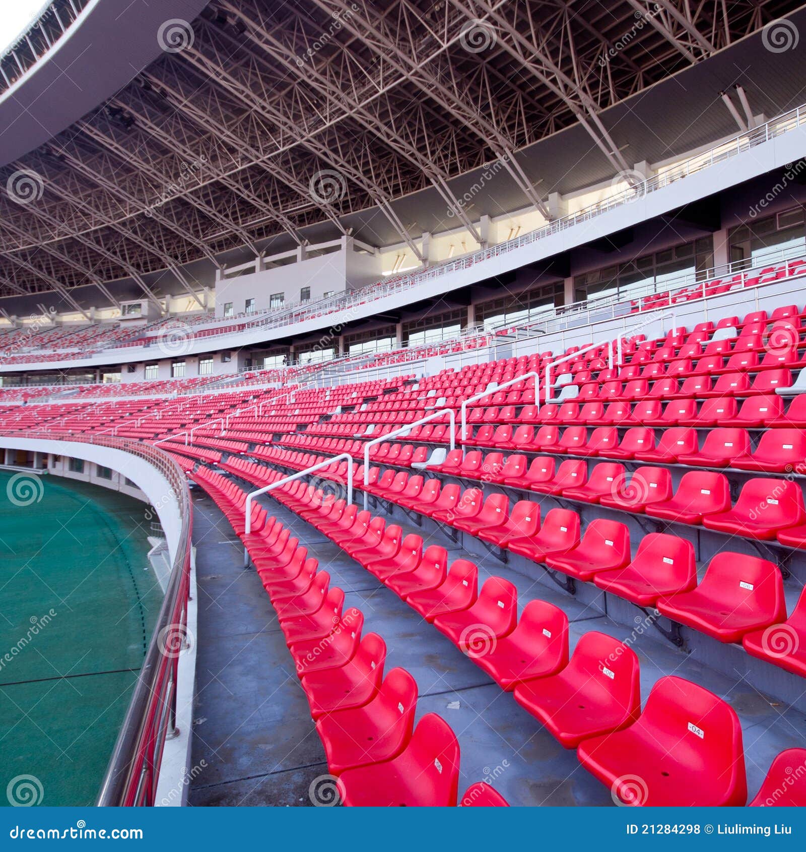 Asiente el estadio foto de archivo. Imagen de blanco - 21284298