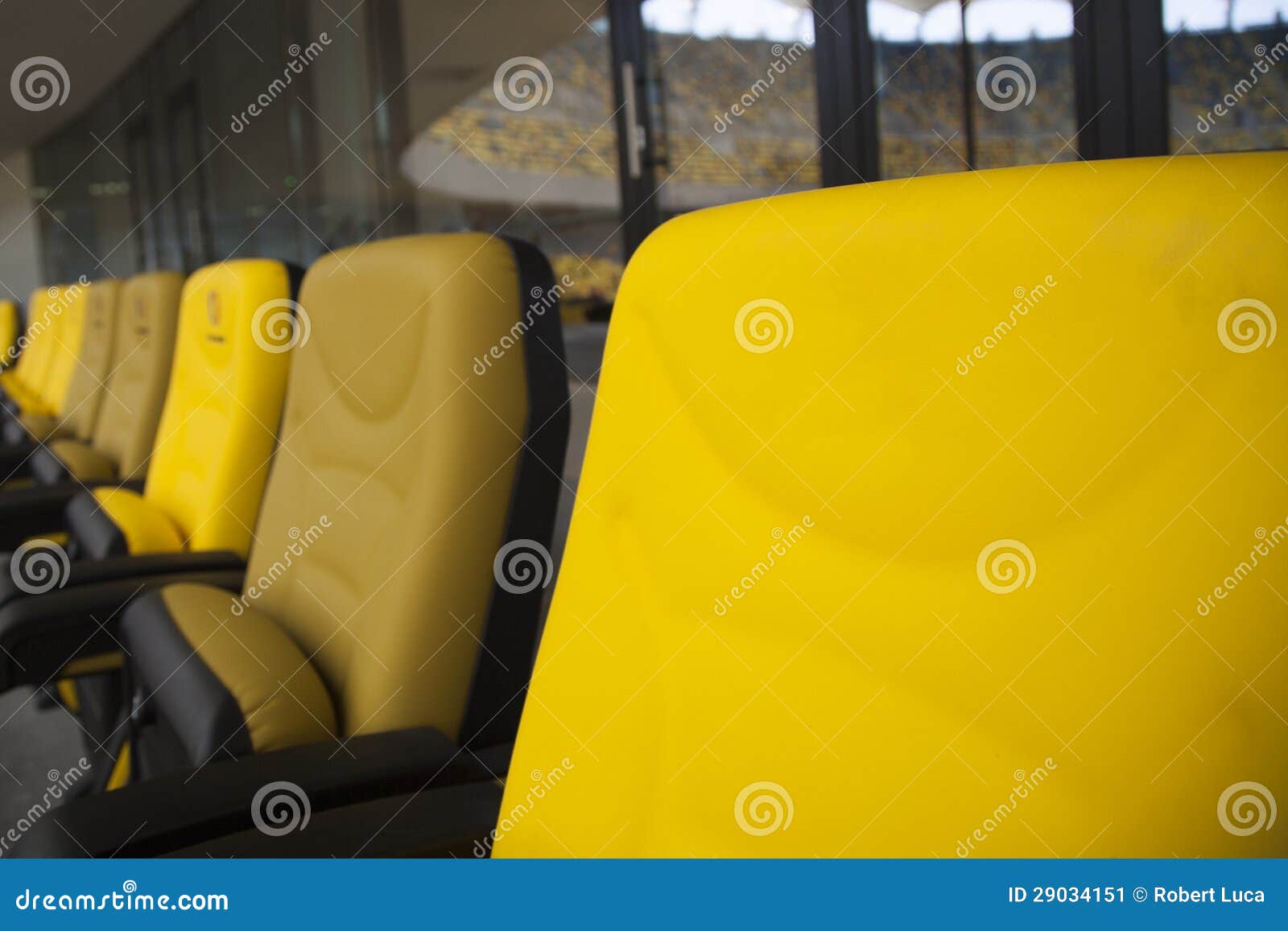 Asiento Del Estadio Del VIP Imagen de archivo - Imagen de espacioso ...