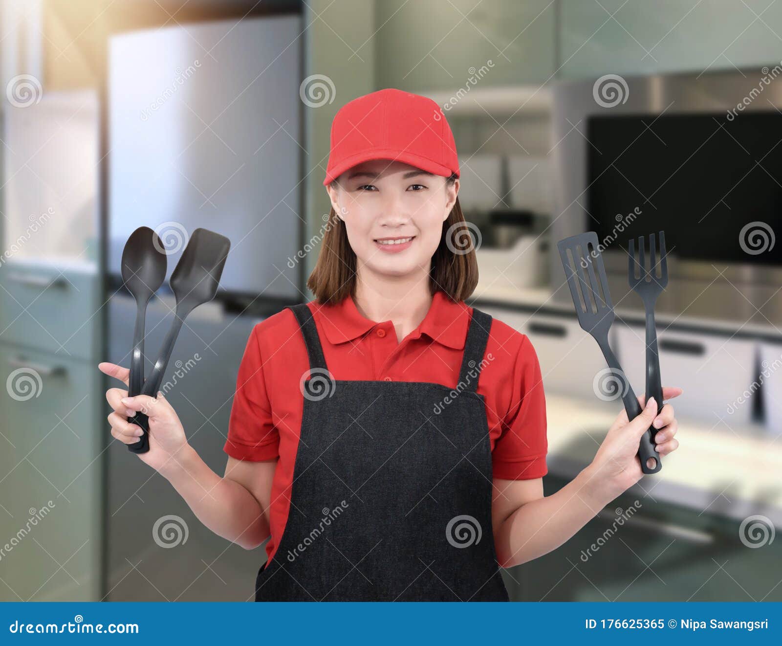 Asistente De Chef Femenino O Ama De Casa Imagen de archivo - Imagen de ... Asistente De Chef Femenino O Ama De Casa Imagen de archivo - Imagen de ...