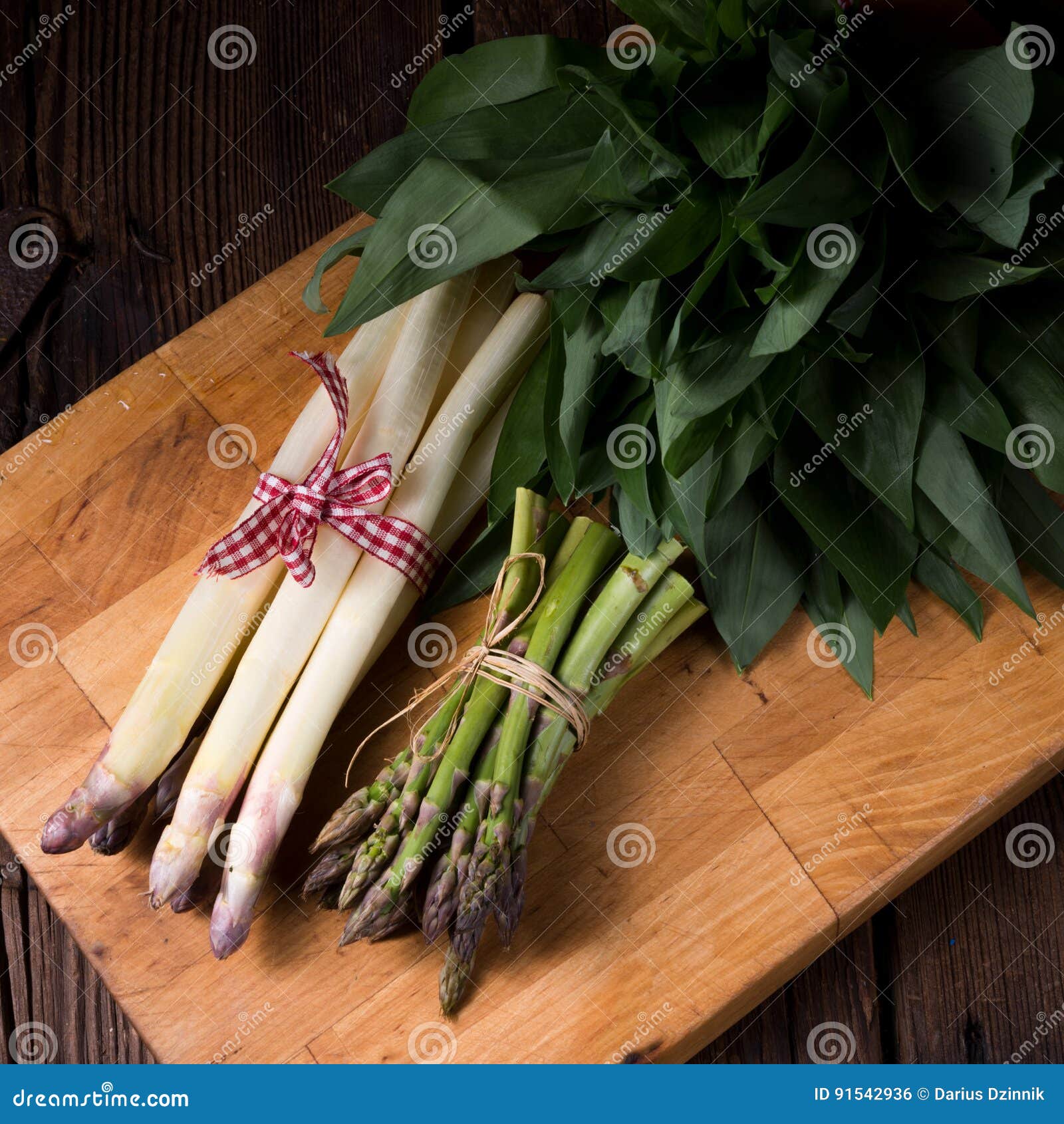 Asparagus bundle stock photo. Image of polnisch, natur - 91542936