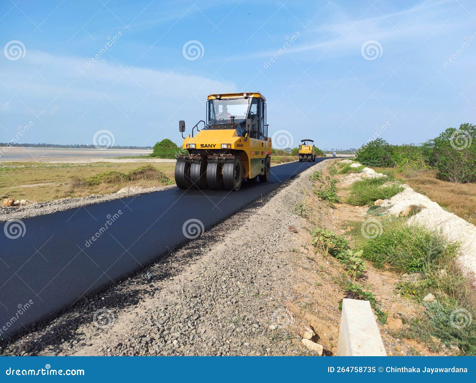 Asphalt Construction Road editorial image. Image of track - 264758735