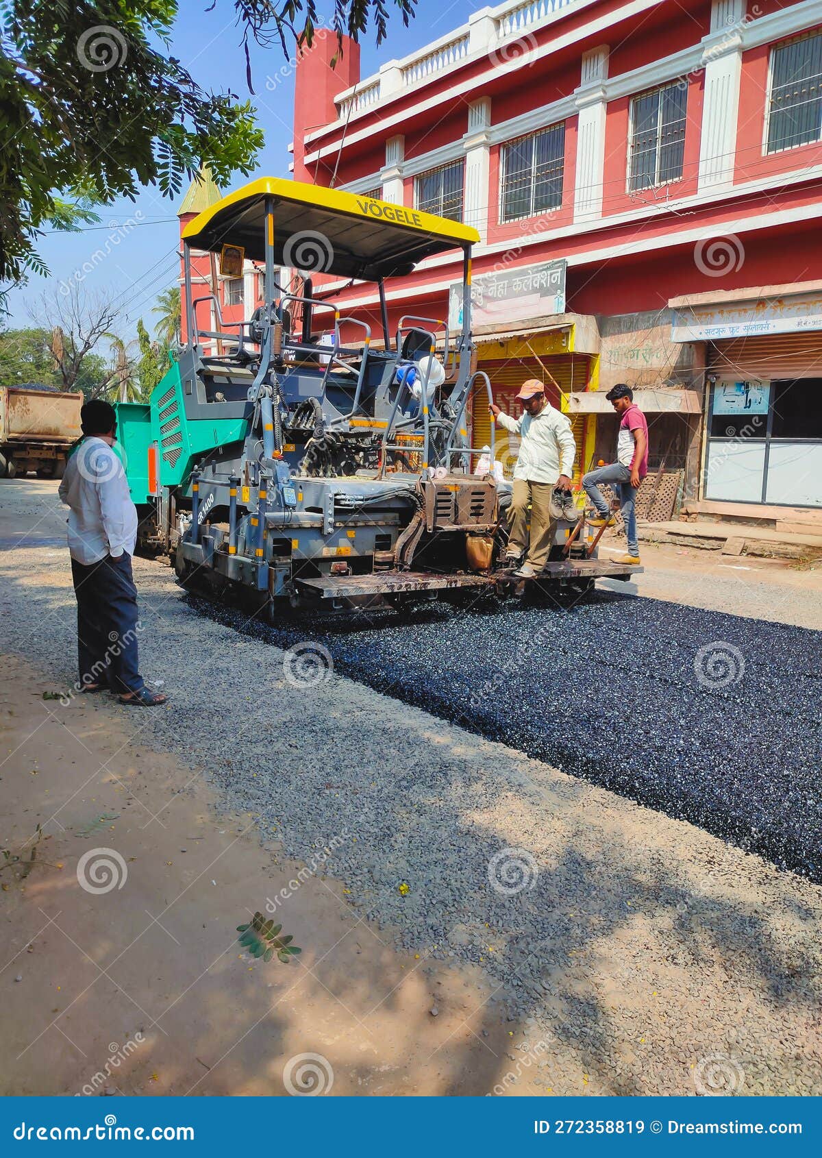 Asphalt Paver Machine during Road Construction Editorial Stock Image ...