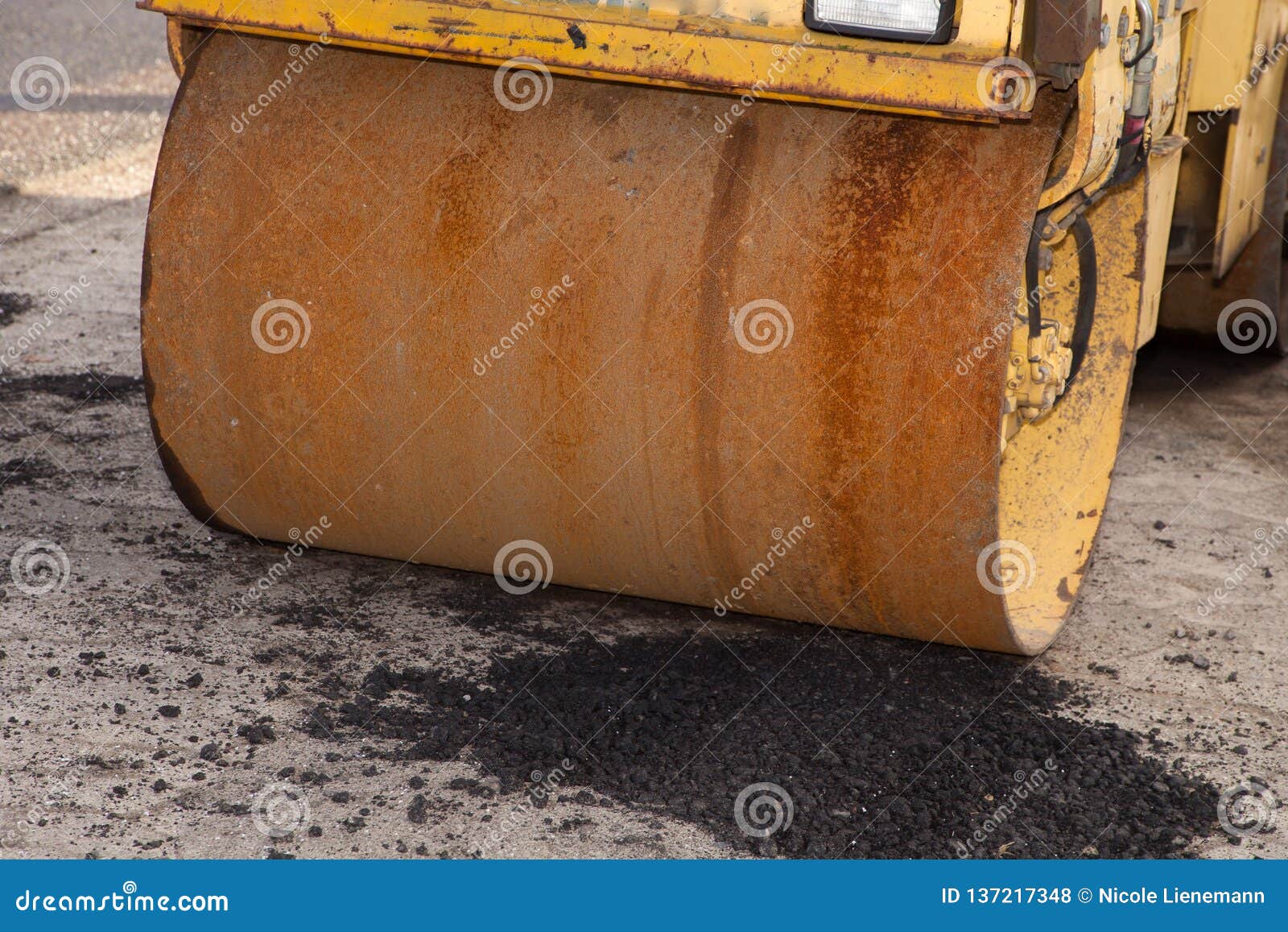 Asphalt roller for work stock photo. Image of metal - 137217348