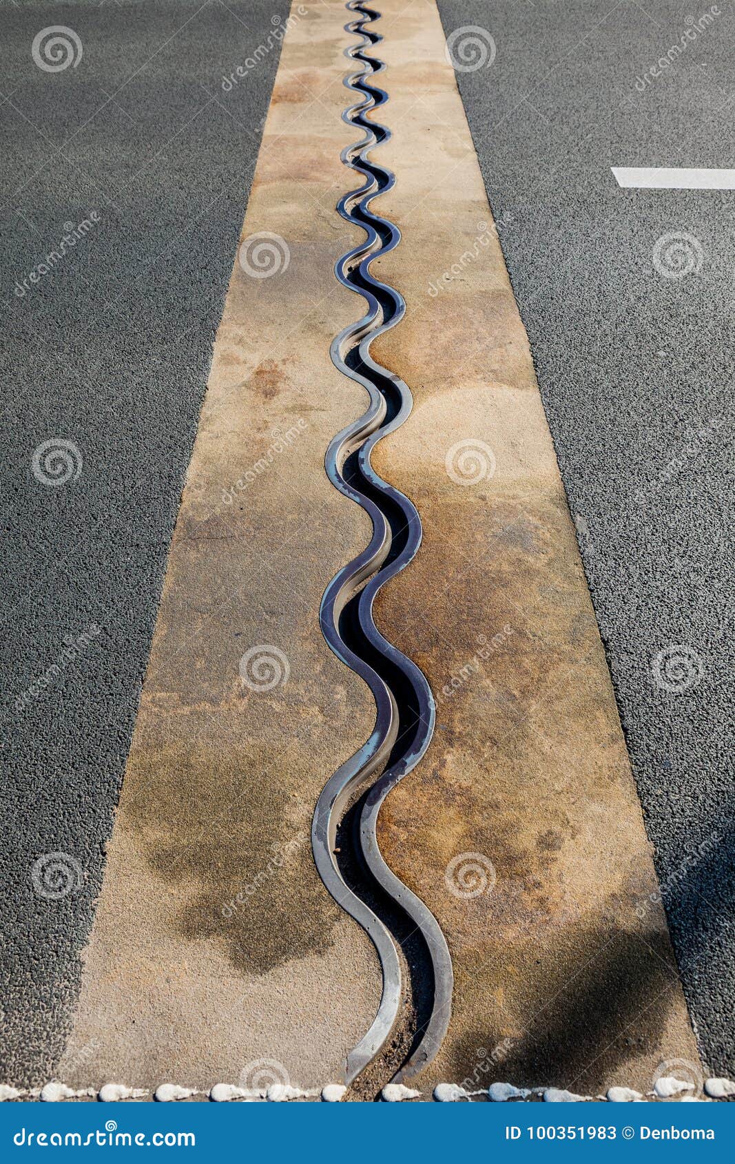 Separation in the Highway Bridge Roadway Stock Image - Image of ...