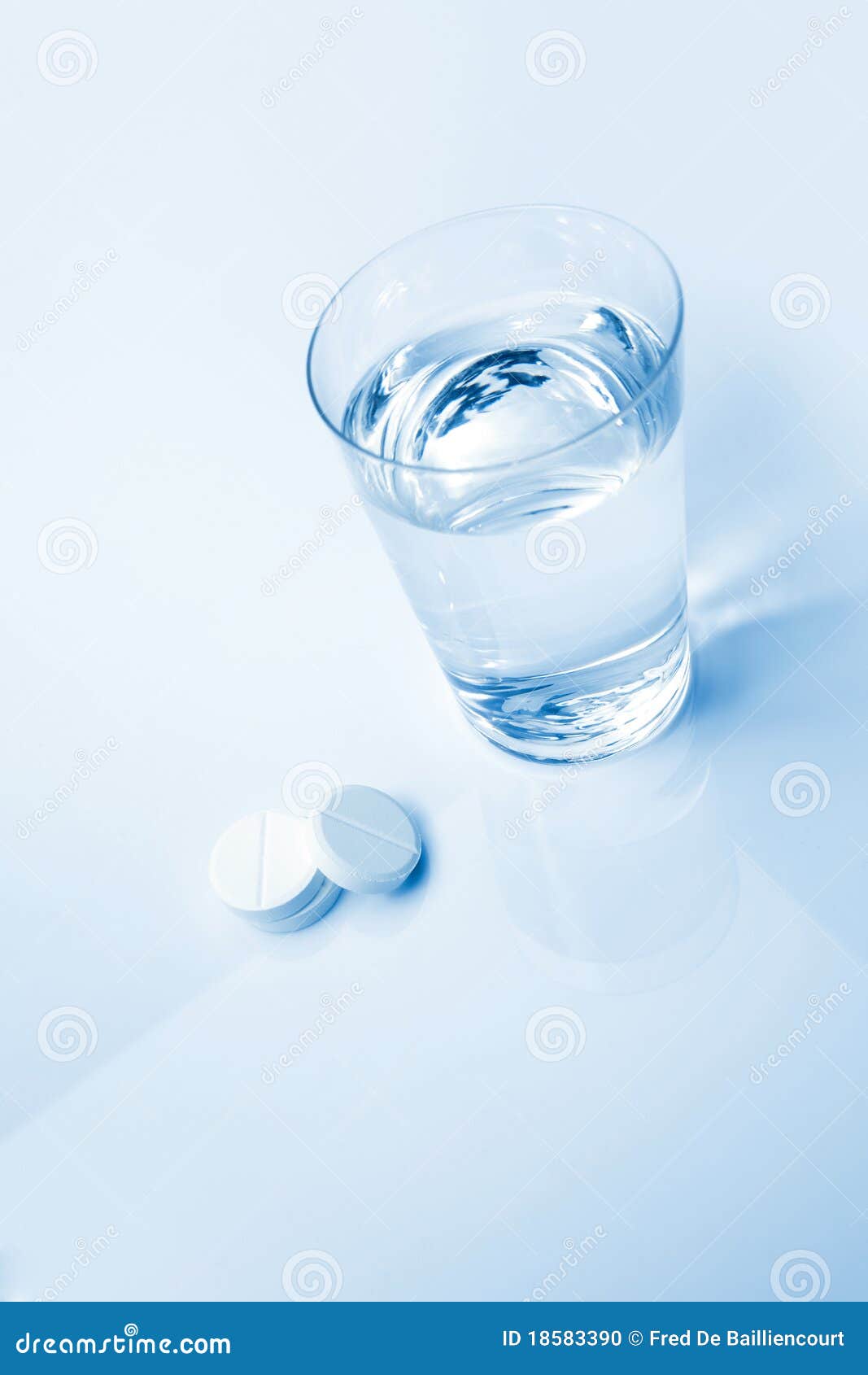 Aspirin Glass stock photo. Image of fizzy, drug, glass - 18583390