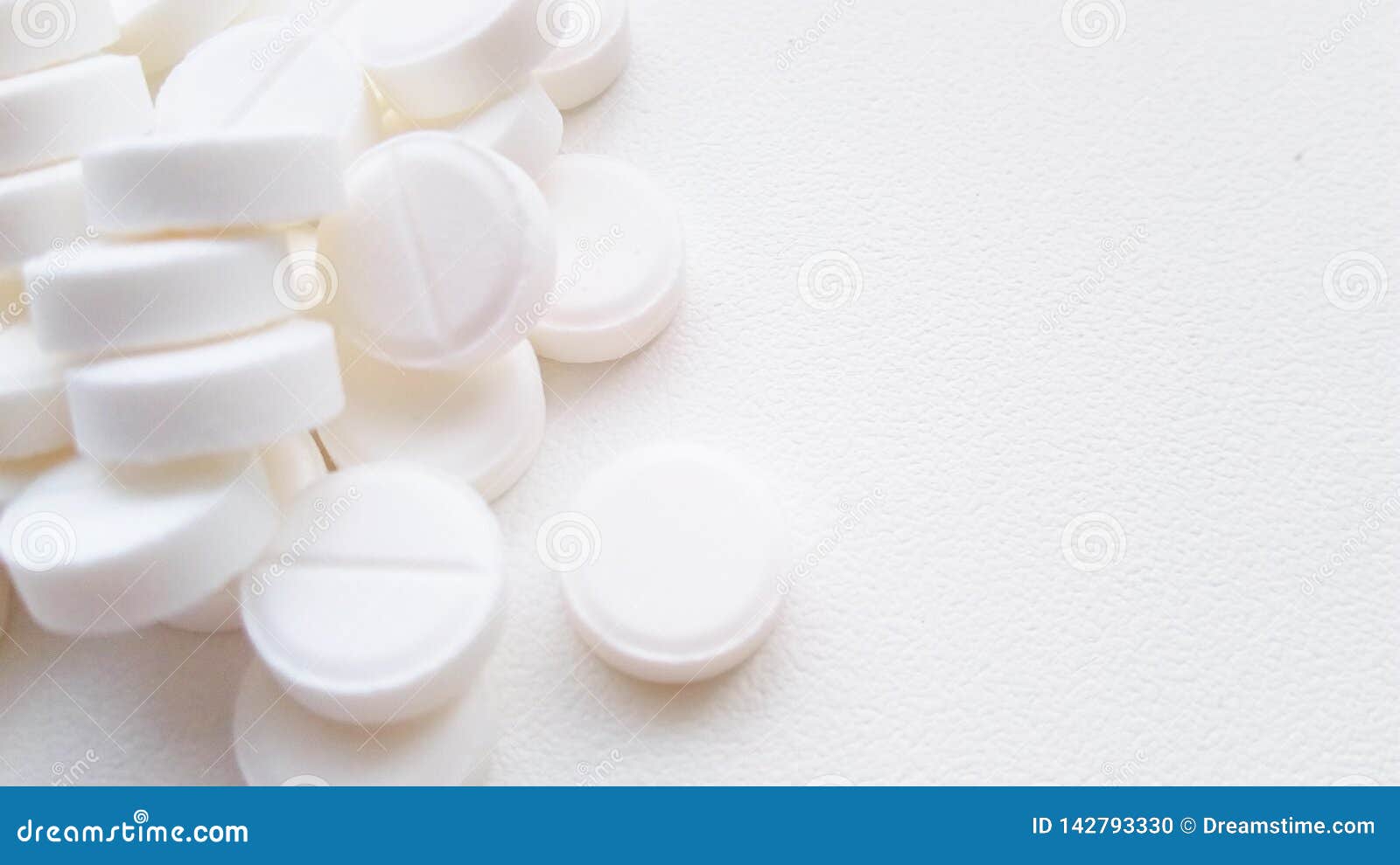 Aspirin tablets, close-up stock photo. Image of addiction - 142793330