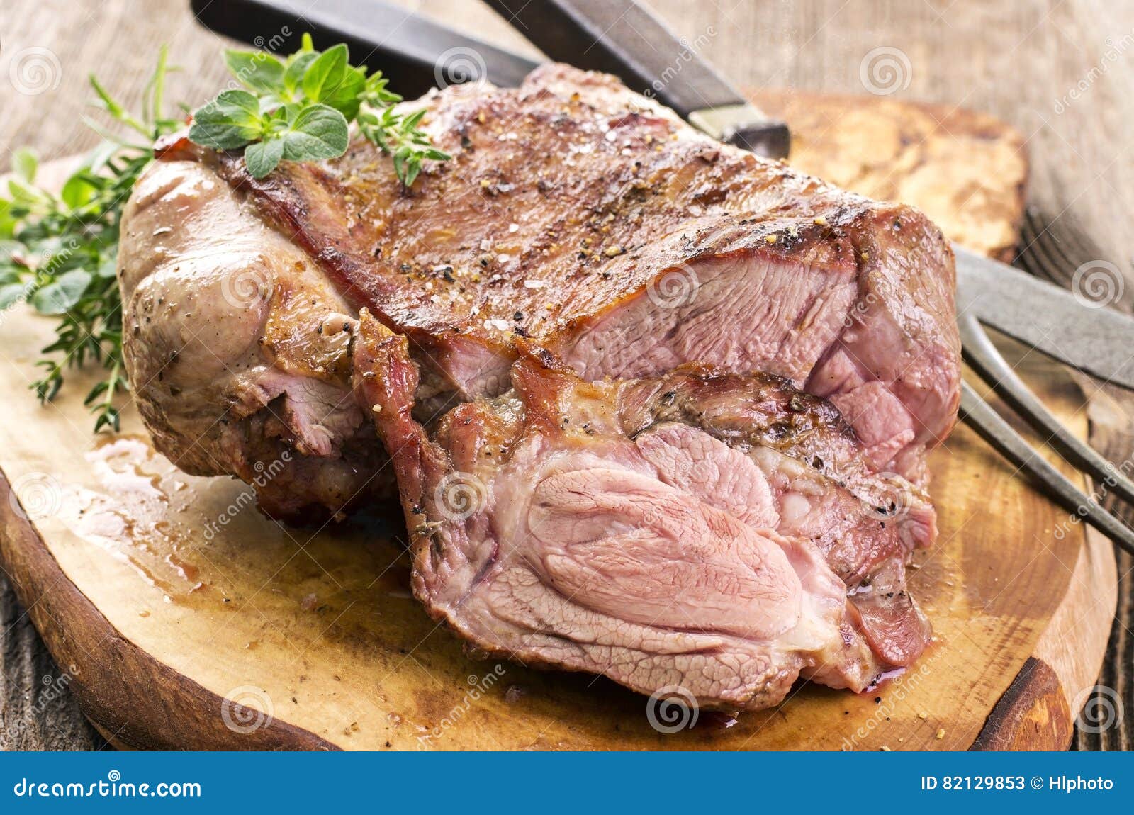 Assado de cordeiro imagem de stock. Imagem de jogo, faixa - 82129853