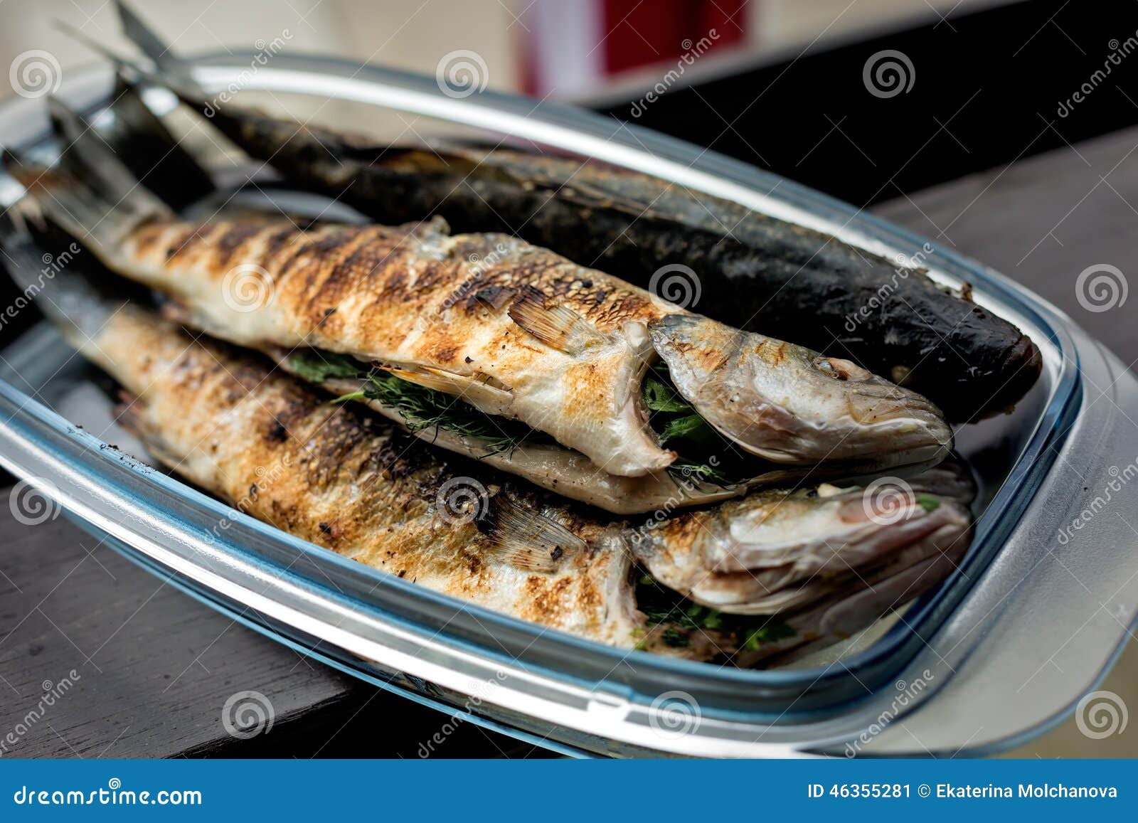 Assado do badejo imagem de stock. Imagem de restaurante - 46355281