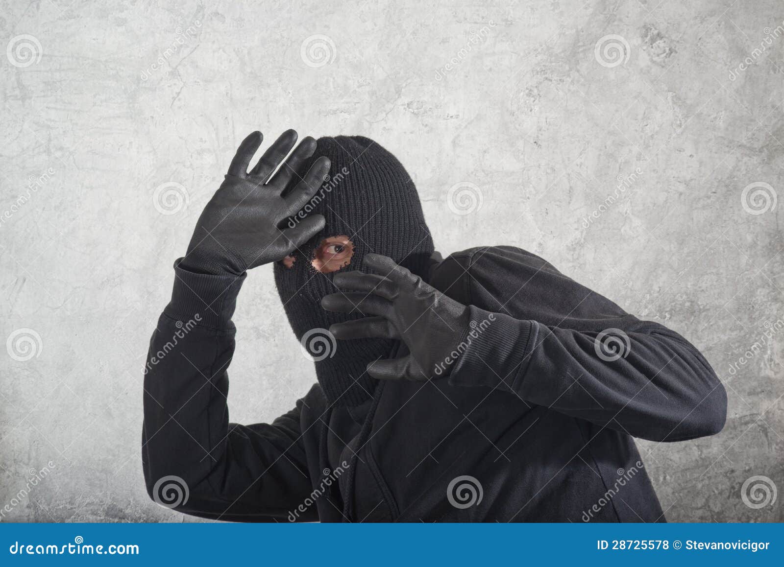 Assaltante travado foto de stock. Imagem de travado, entregue - 28725578