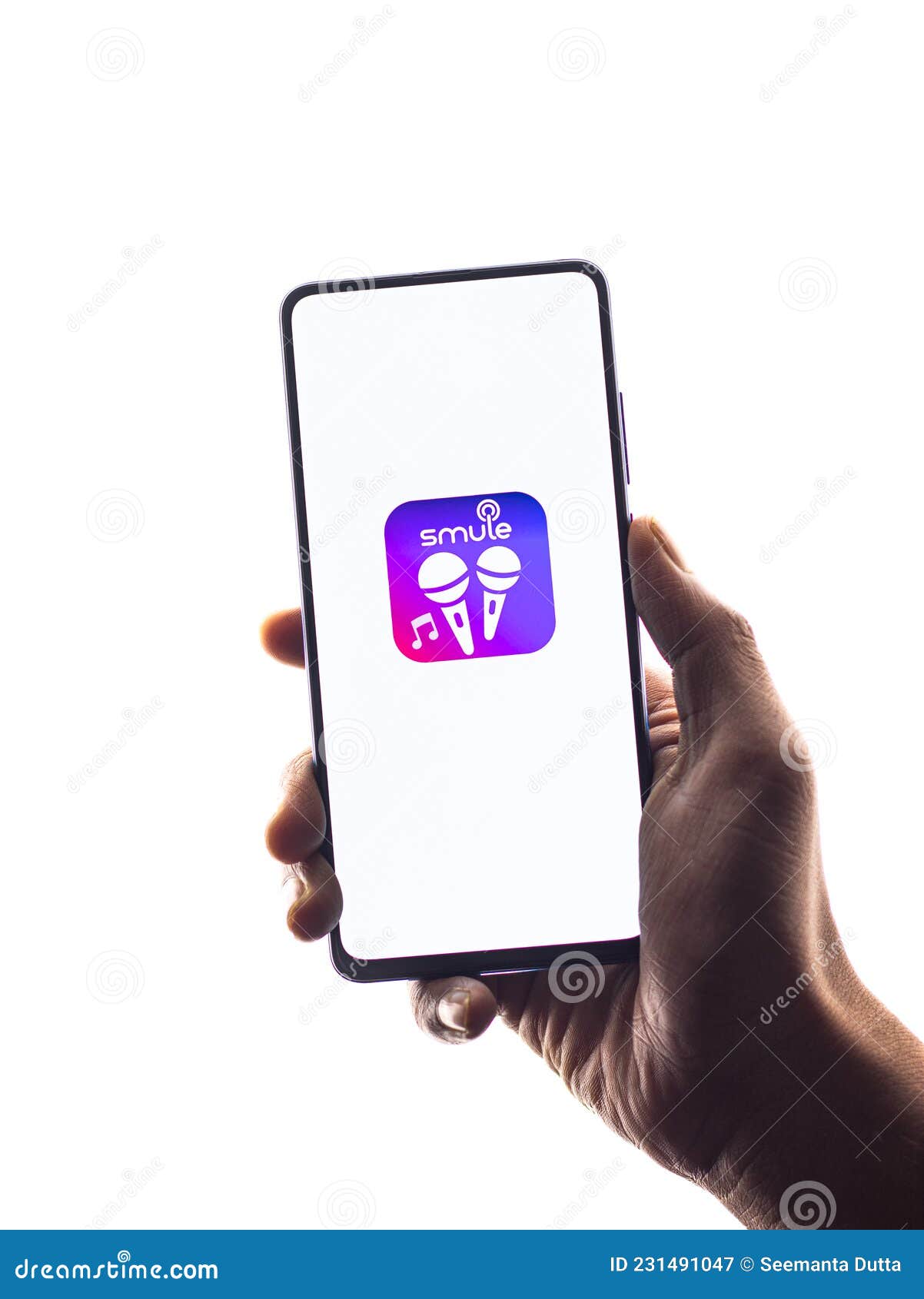 Assam, India - August 6, 2021 : Smule Logo on Phone Screen Stock Image ...