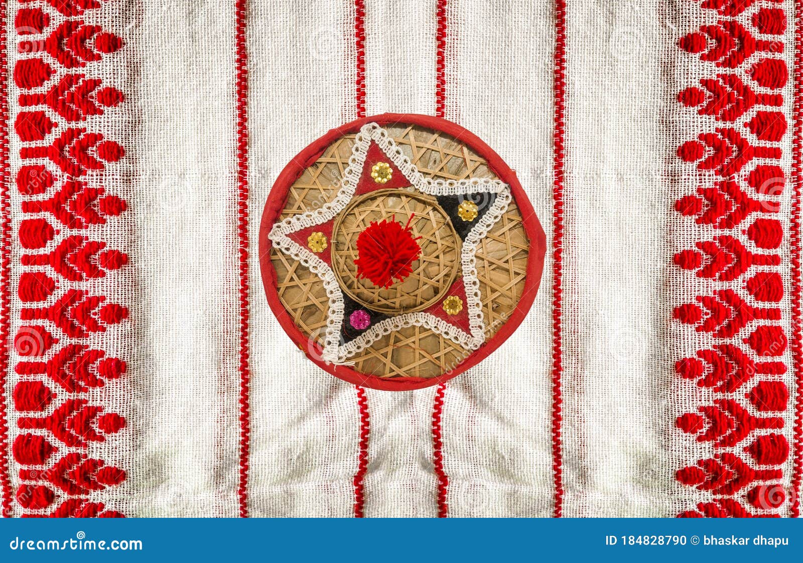 Assamese Jaapi (japi,jhapi,jhapee) , the Jaapi is a Traditional Conical ...