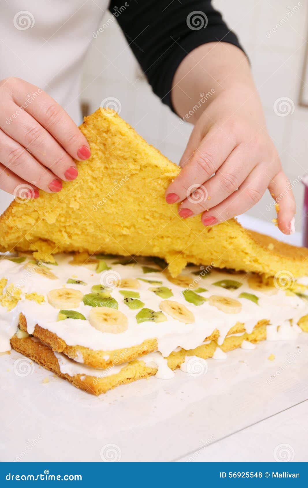 Assemble the cake stock photo. Image of human, hand, homemade - 56925548