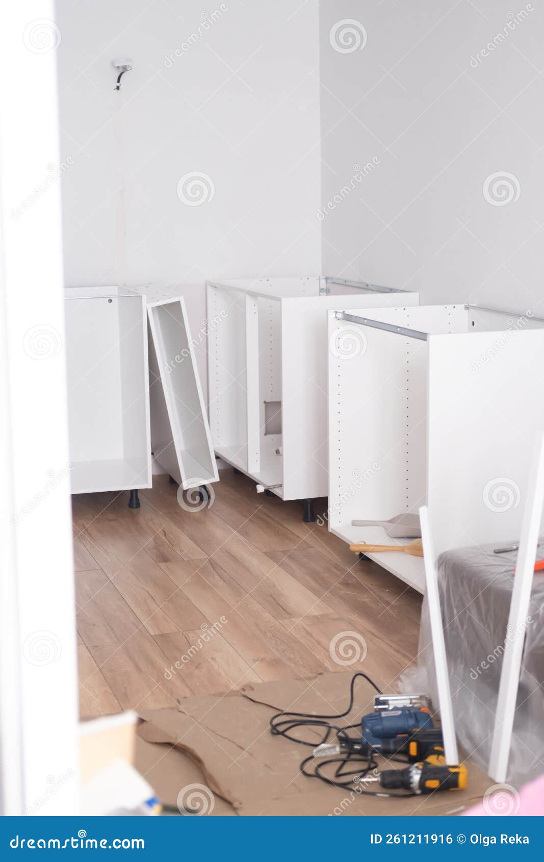 Assembling the White Frames of the Modular Kitchen. Step by Step ...