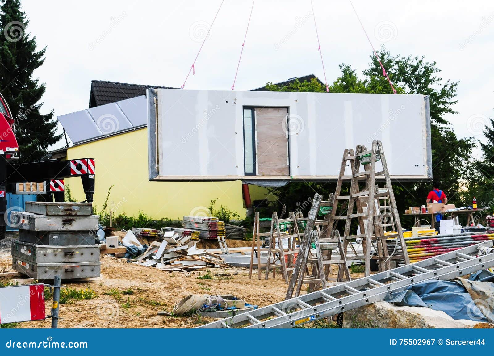 Assembly of Prefabricated House Stock Image - Image of building ...