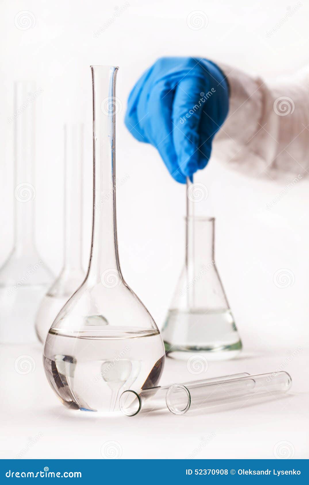 Laboratorian Mix Reagents In The Flask Stock Photography ...