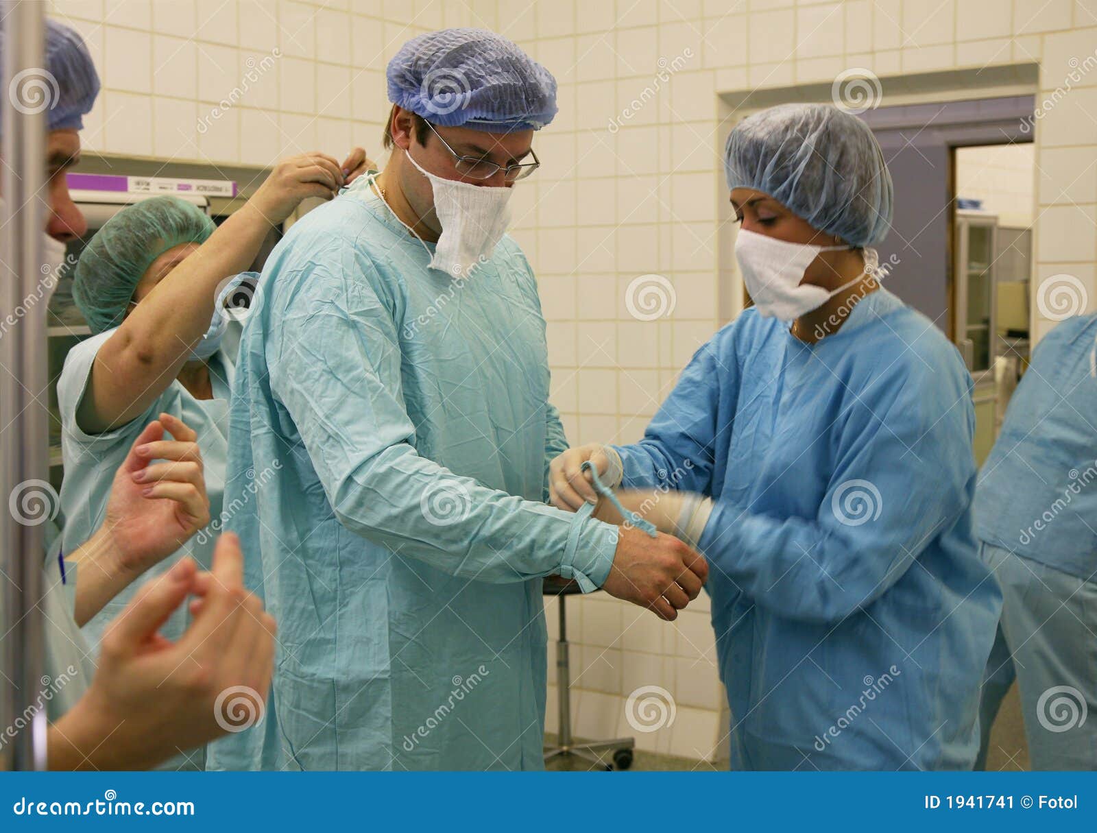 Assistants Dress the Surgeon B Stock Image - Image of decease, medical ...
