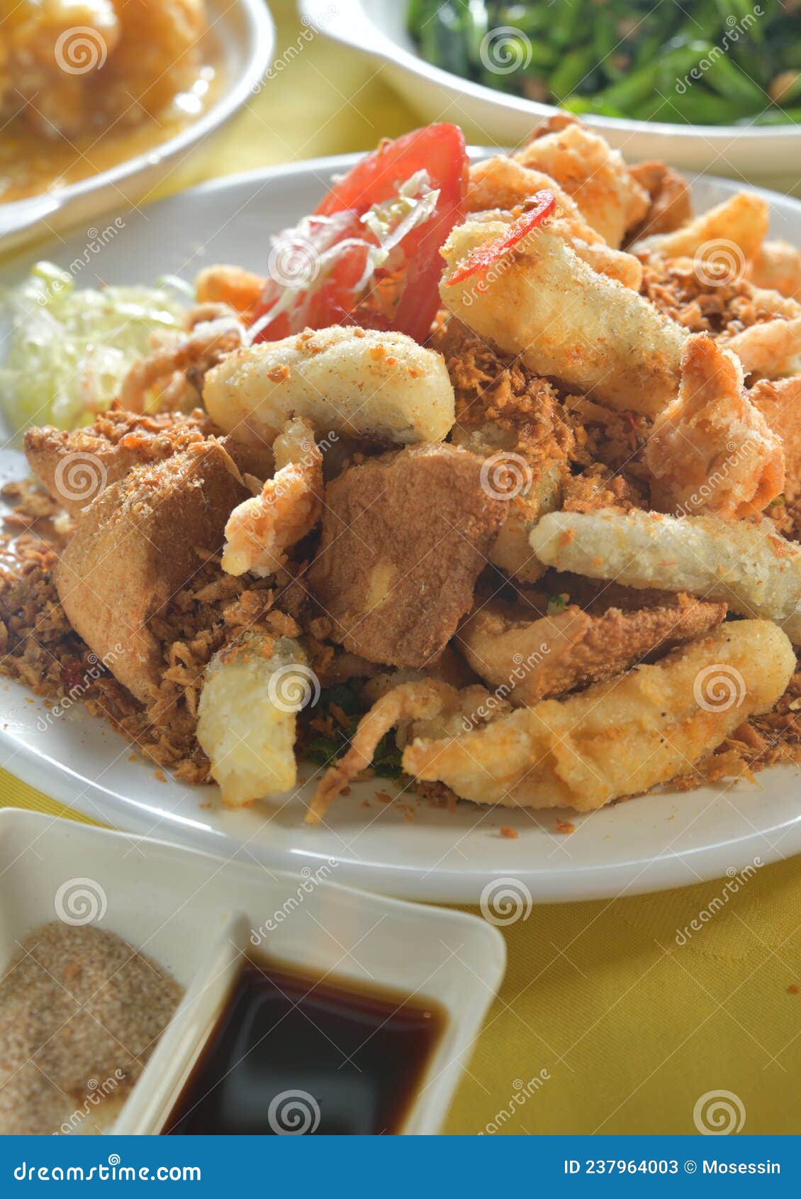 Deep Fried Garlic Fish Mottled Spinefoot Stock Image - Image of macro ...