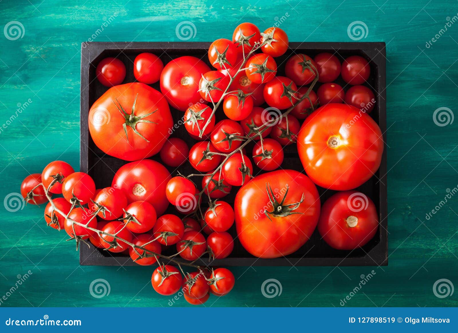 Assorted Tomatoes in Wooden Box Stock Image - Image of wood, assorted ...