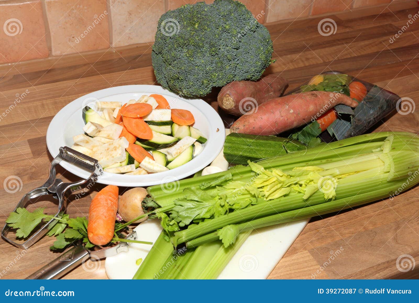 Assorted Vegetables stock image. Image of leafy, food - 39272087