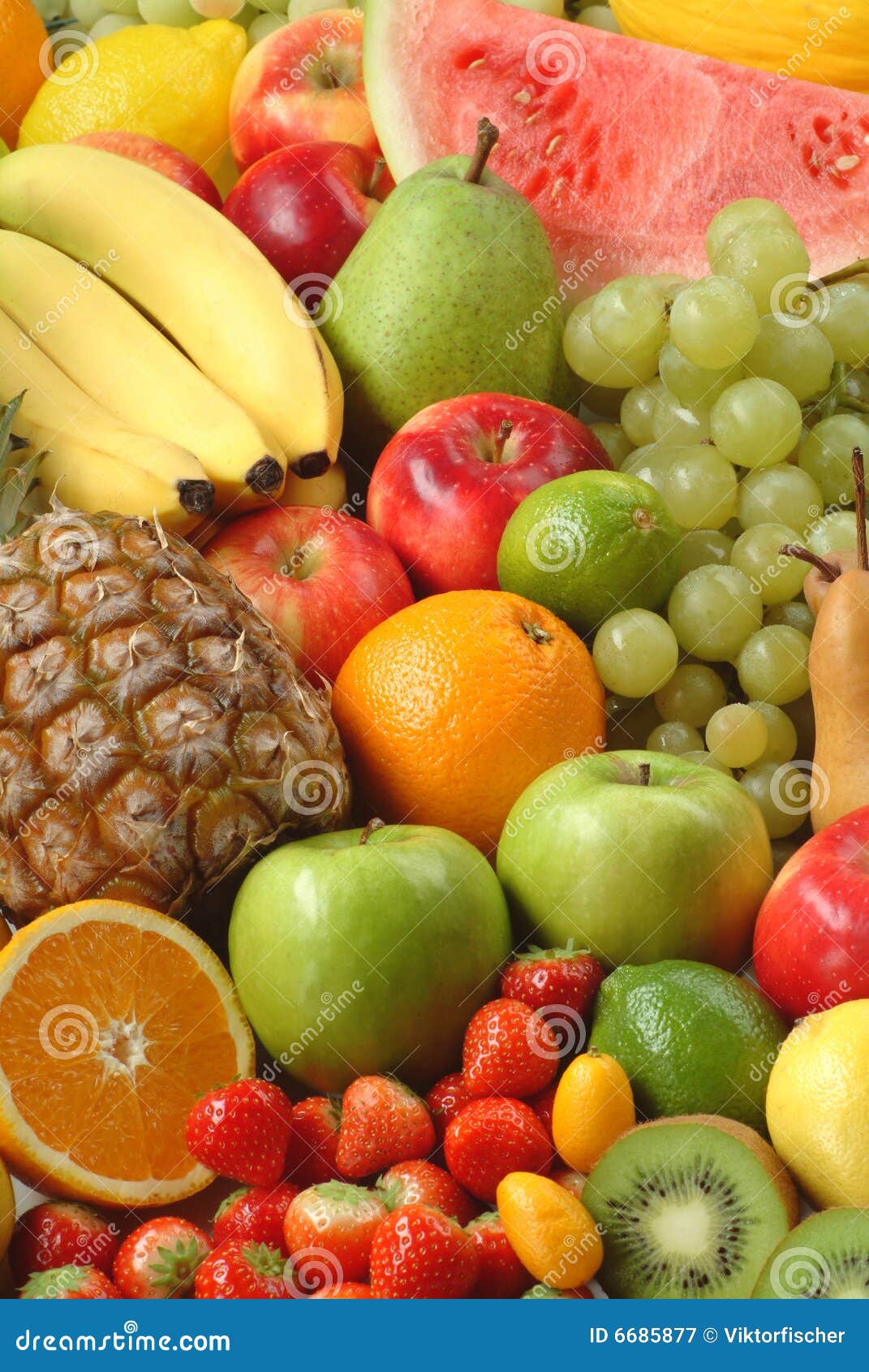 Assortiment de fruit frais image stock. Image du mûr, abondance - 6685877