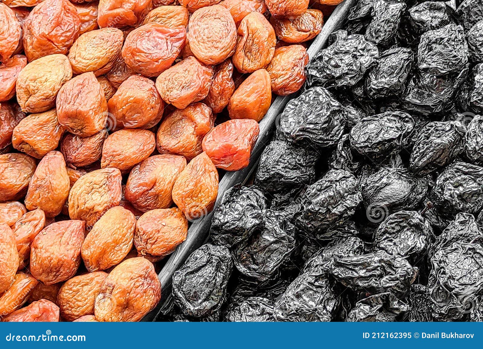 Assortiment De Fruits Secs Sur Un Comptoir Image stock - Image du arome ...