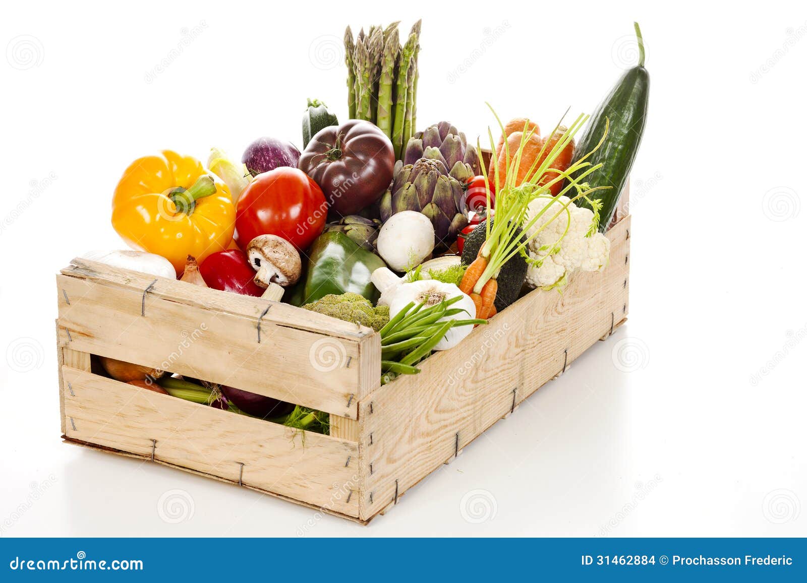 Assortiment Van Verse Groenten in Een Krat Stock Foto - Image of ...