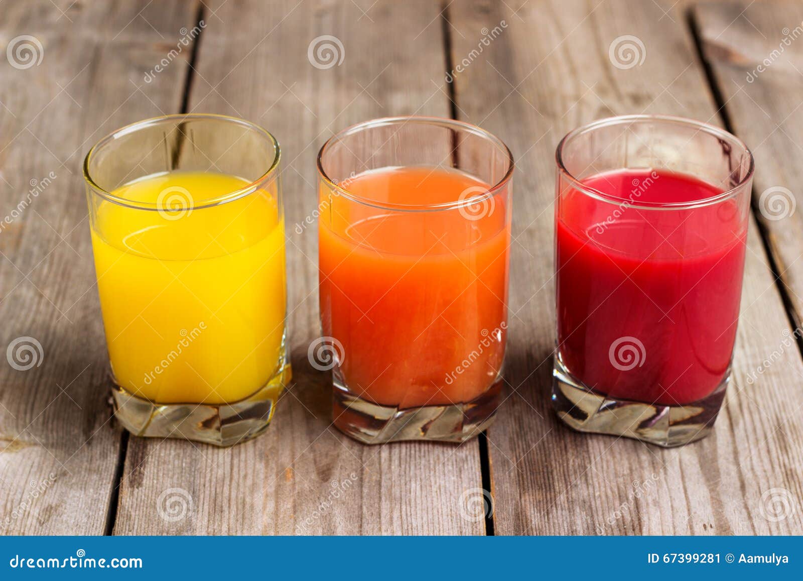 Assortiment Van Verse Sappen Stock Afbeelding - Image of kiwi, vers ...