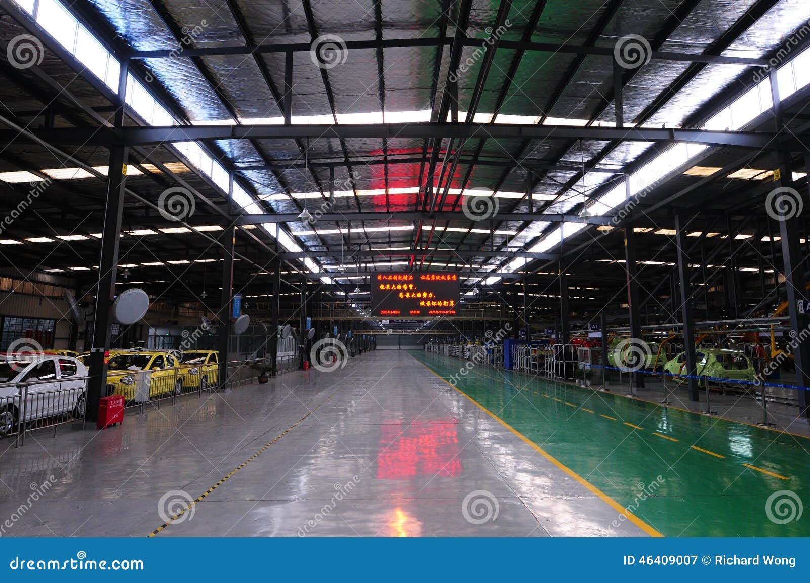 The assy line editorial photography. Image of green, panel - 46409007