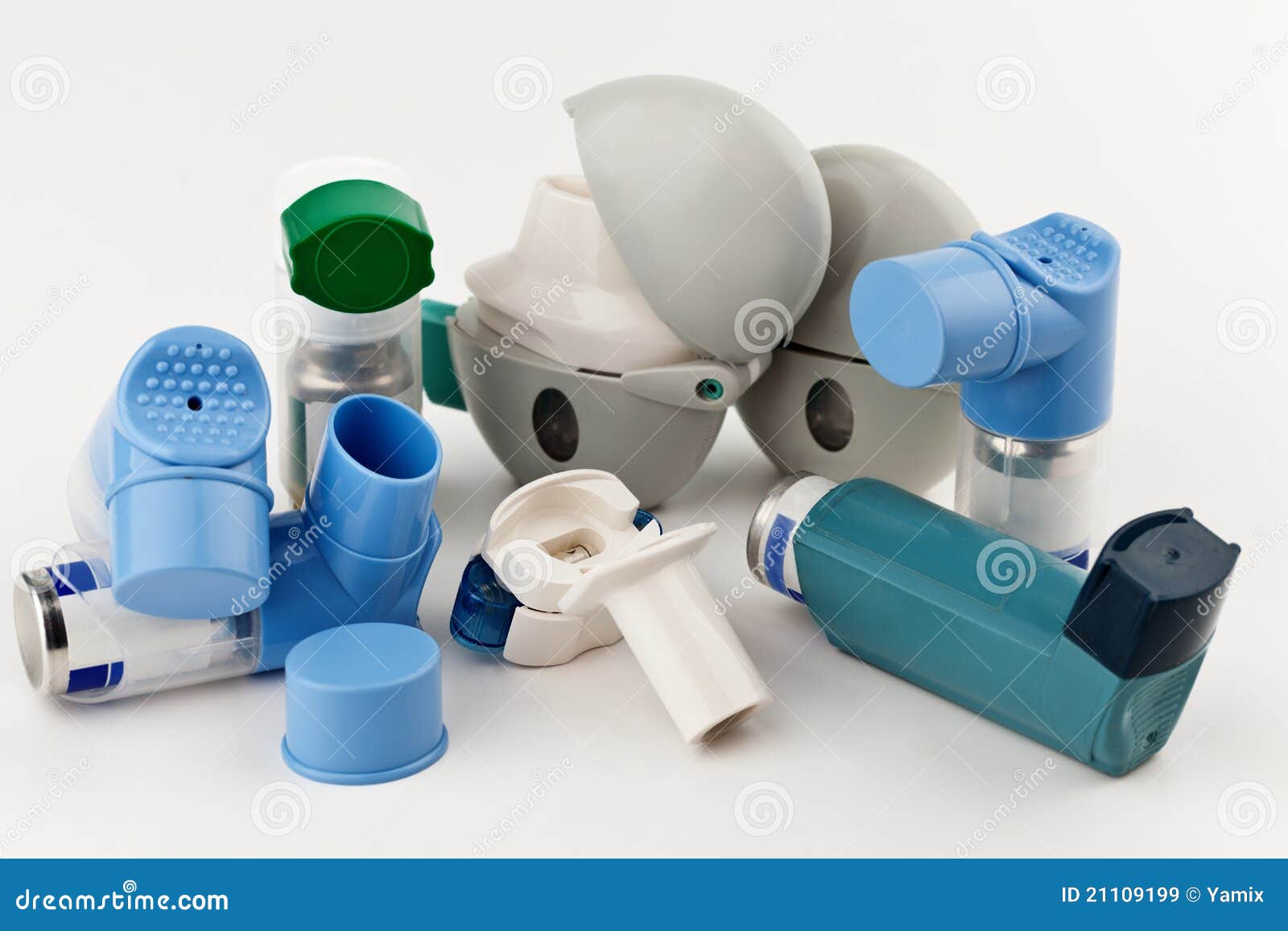 Asthma-Inhalatoren stockbild. Bild von helfer, inhalieren - 21109199
