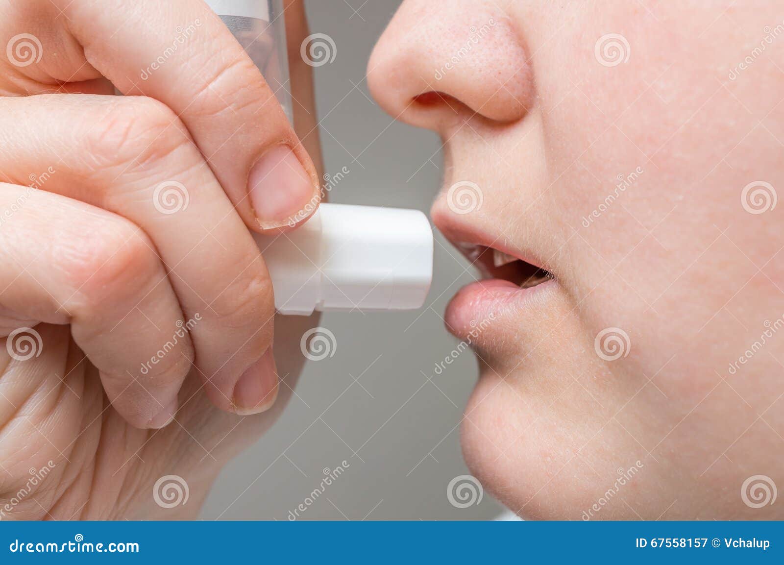 Asthmatic Woman is Using Inhaler Stock Image - Image of aerosol, spray ...