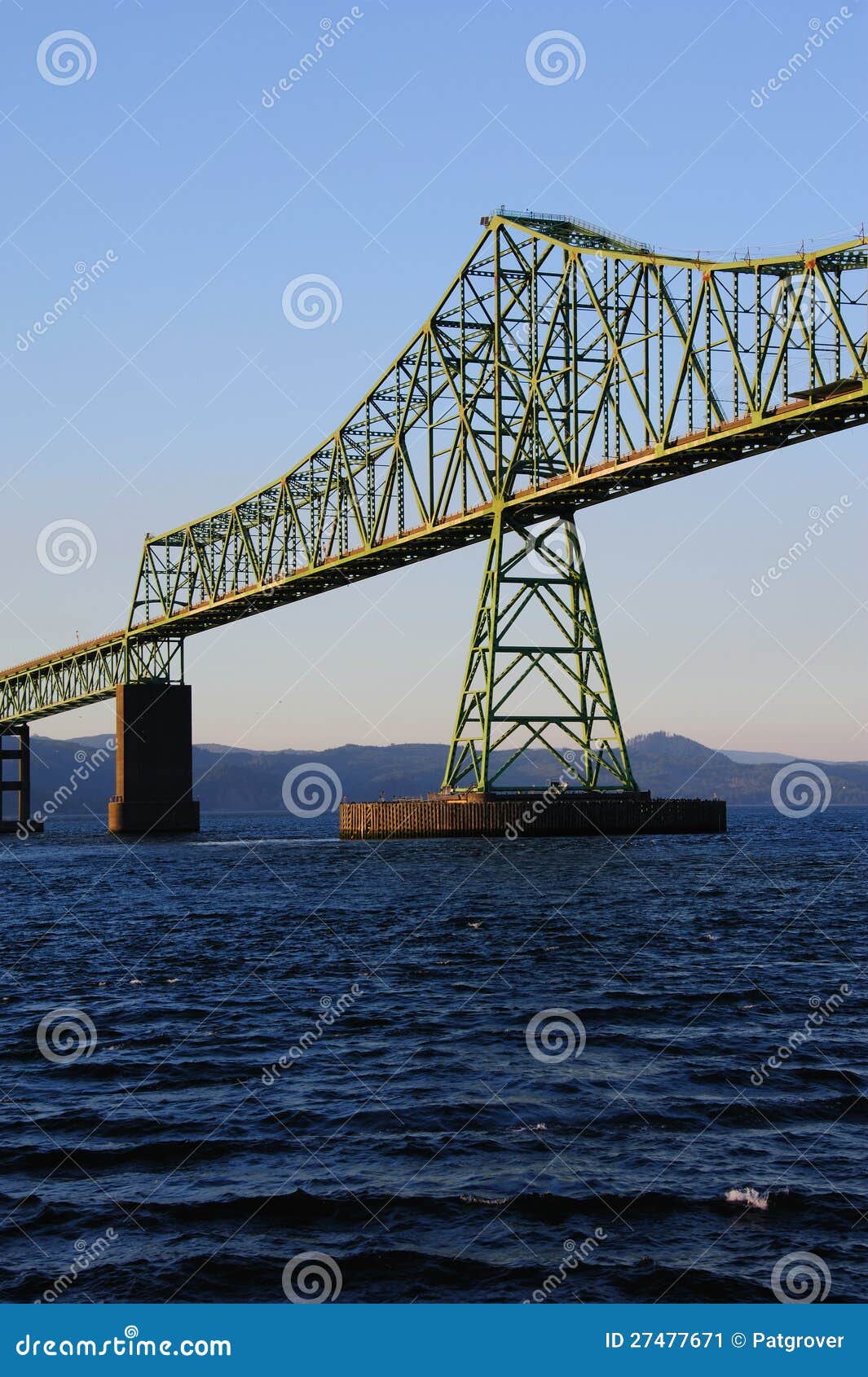 Astoria Bridge at Sunrise stock image. Image of river - 27477671