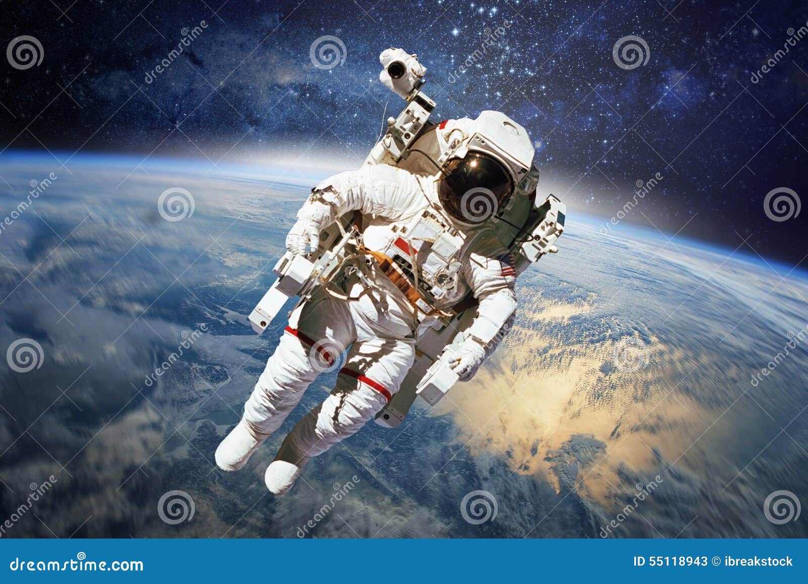 Astronaut in Kosmische Ruimte Met Aarde Als Achtergrond Elementen Stock ...