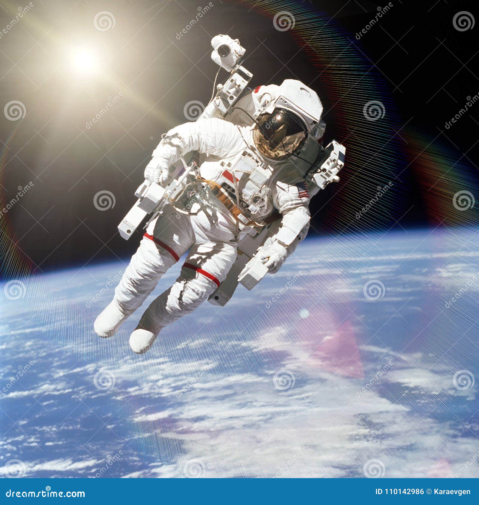 Astronaut in Kosmische Ruimte Op Achtergrond Van De Aarde Stock Foto ...