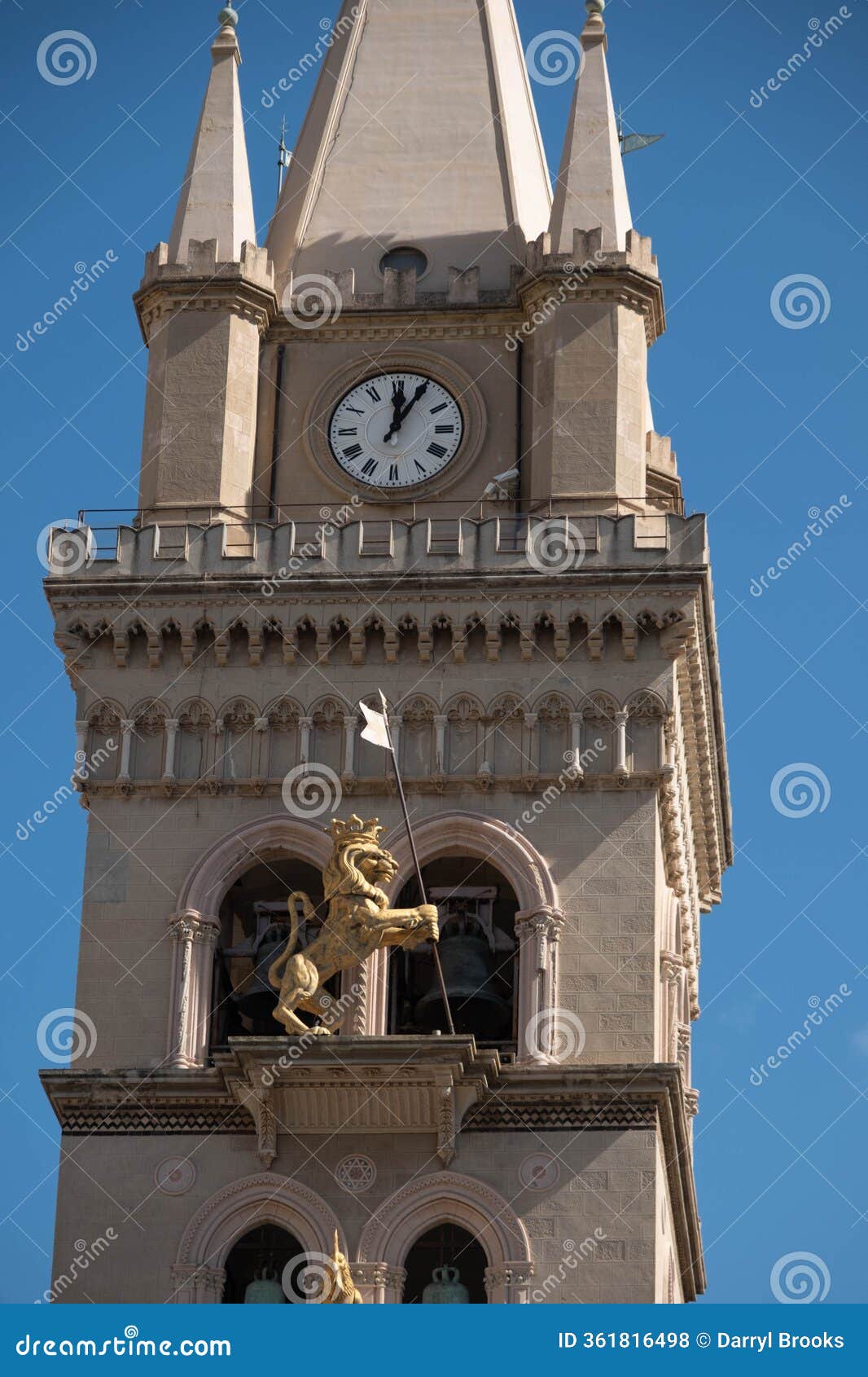 The Astronomical Clock in Piazza Duomo in Messina Italy Editorial Stock ...
