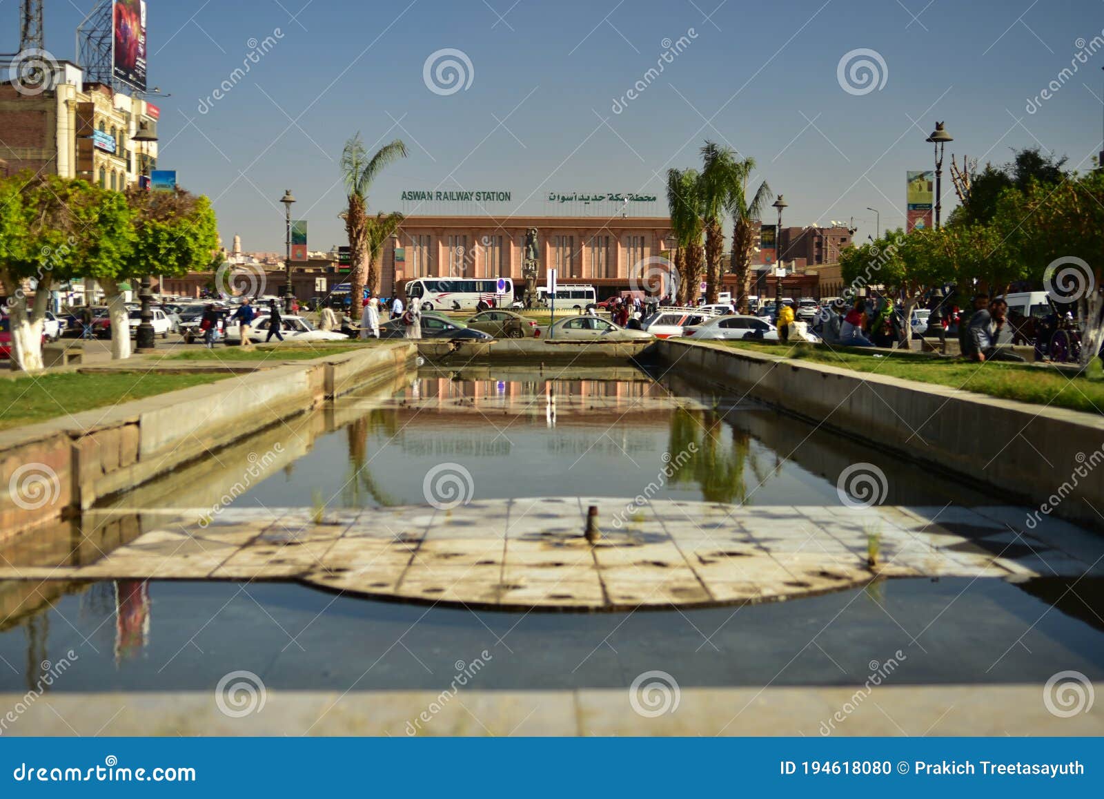 Aswan Railway Station editorial image. Image of pyramid - 194618080