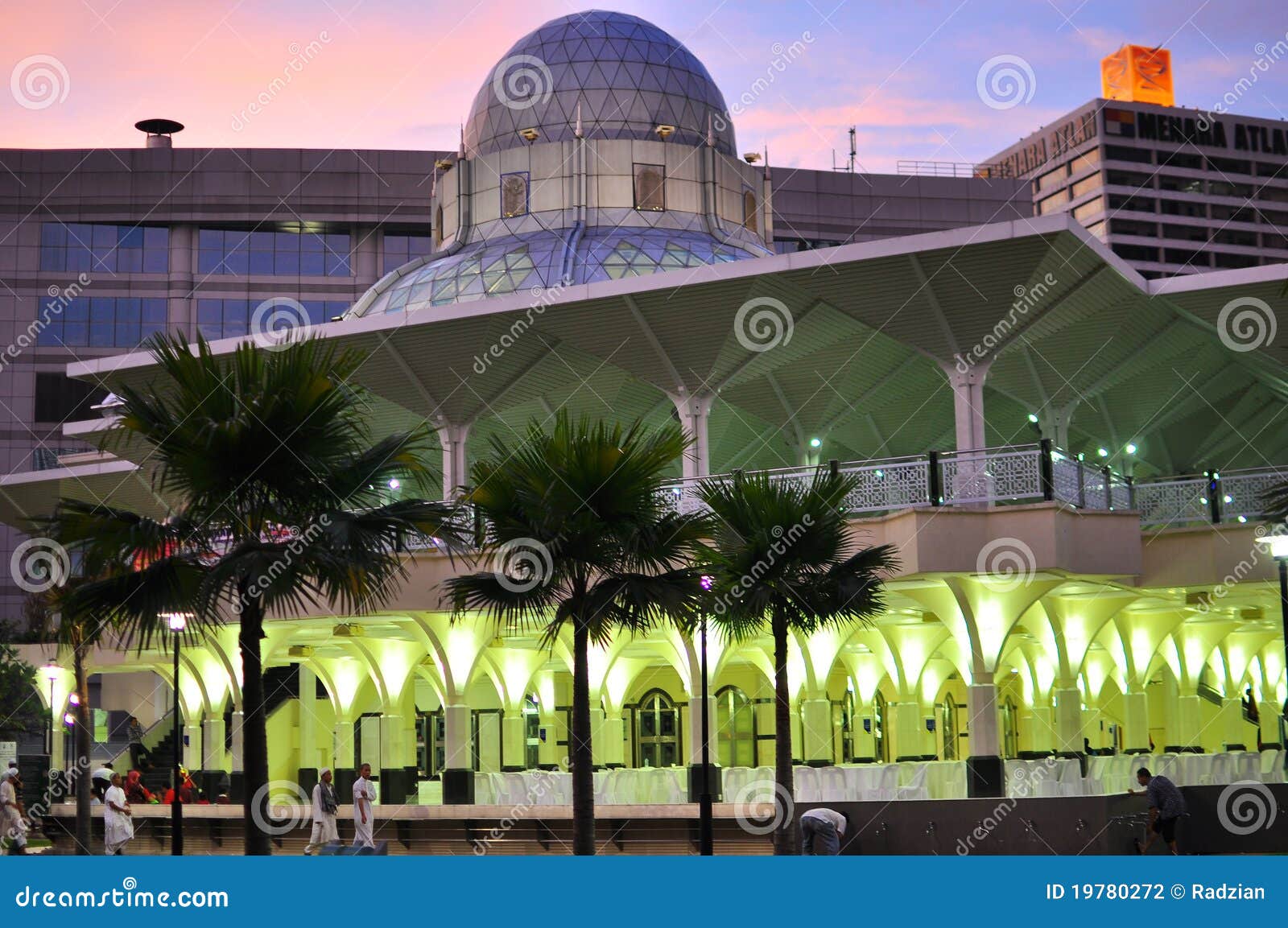 Asy-Syakirin Mosque Near KLCC Editorial Photography - Image of ...