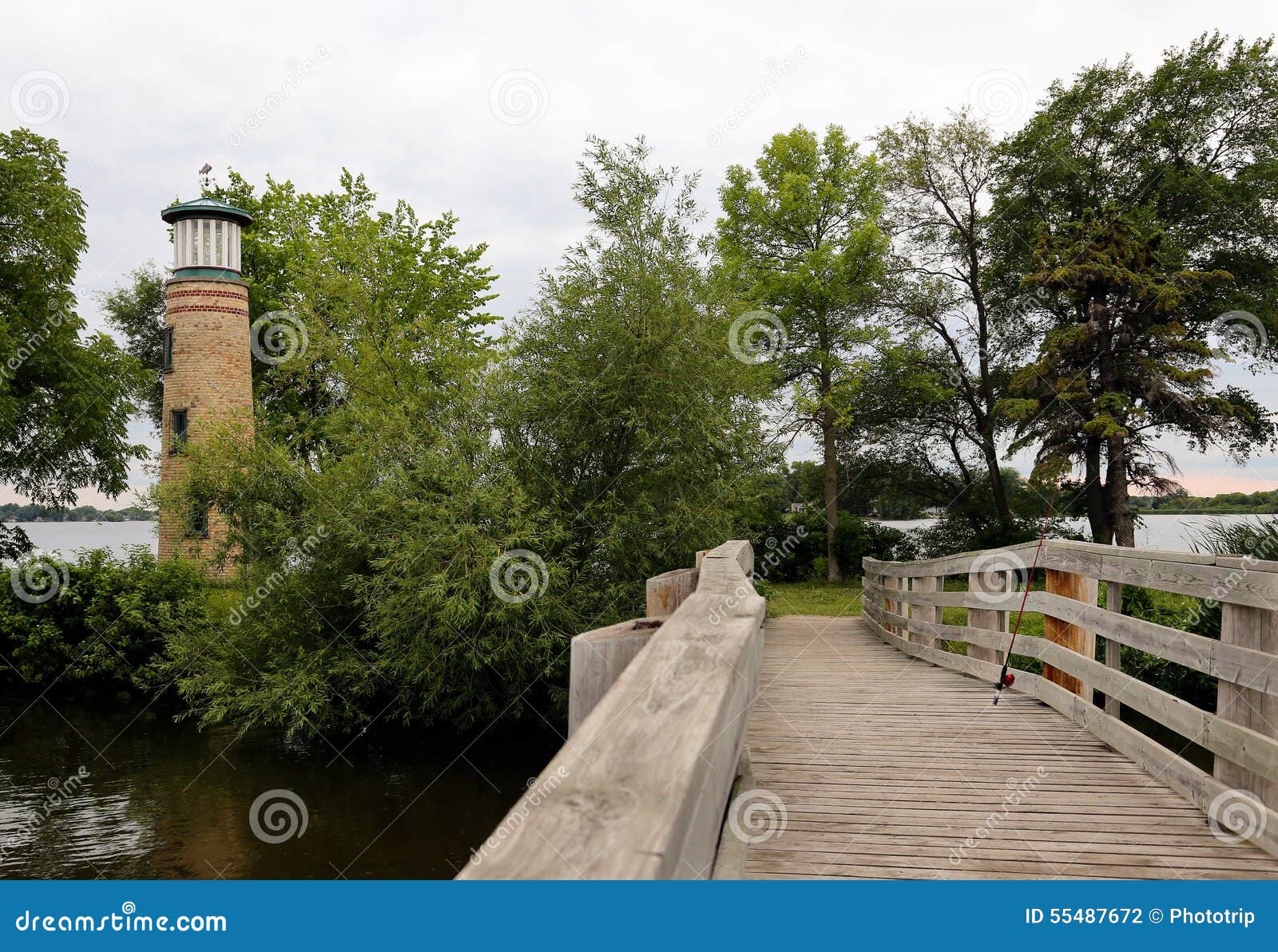 Asylum Point Wisconsin Lighthouse Stock Photo - Image of fish, asylum ...