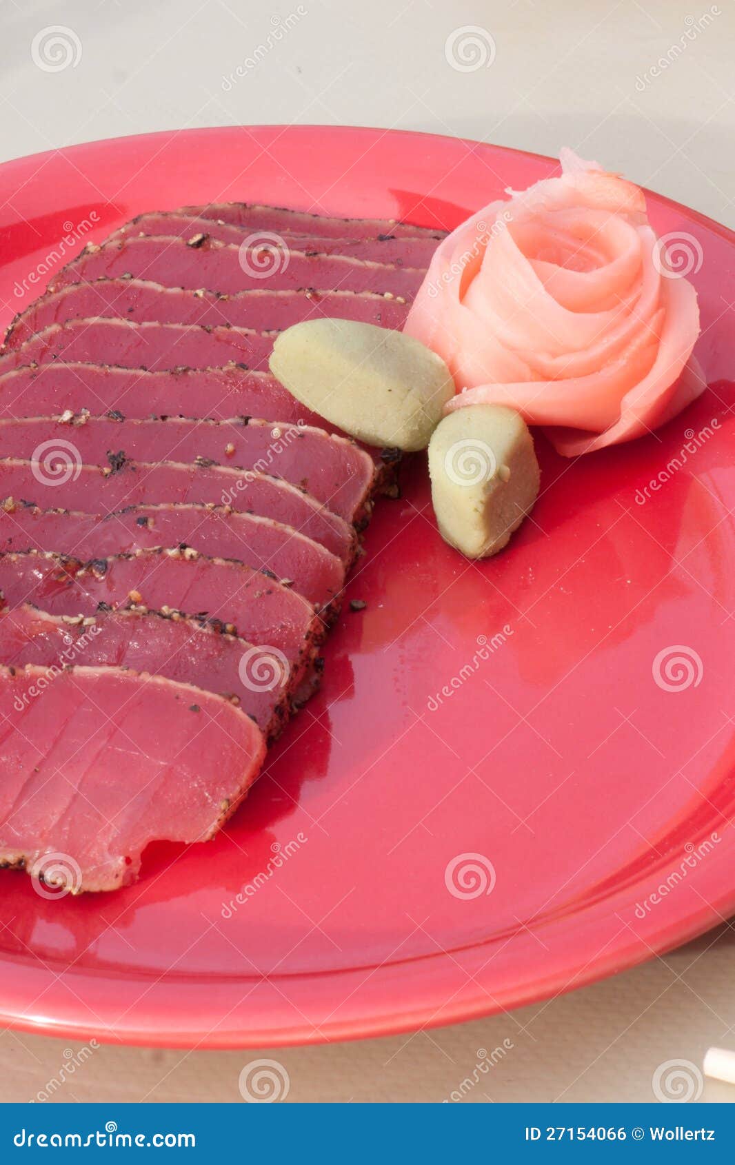 Atún chamuscado del ahi foto de archivo. Imagen de plato - 27154066