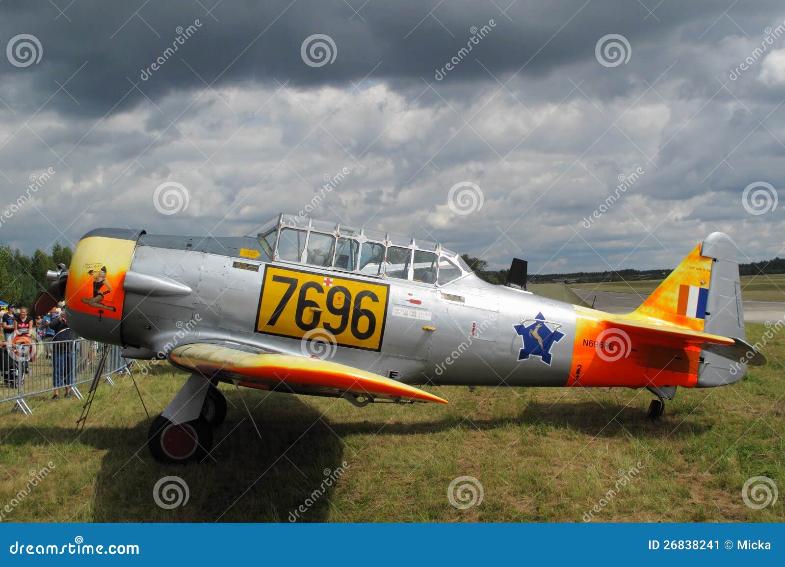 AT6 Texan Airplane On Display Editorial Photo - Image: 26838241