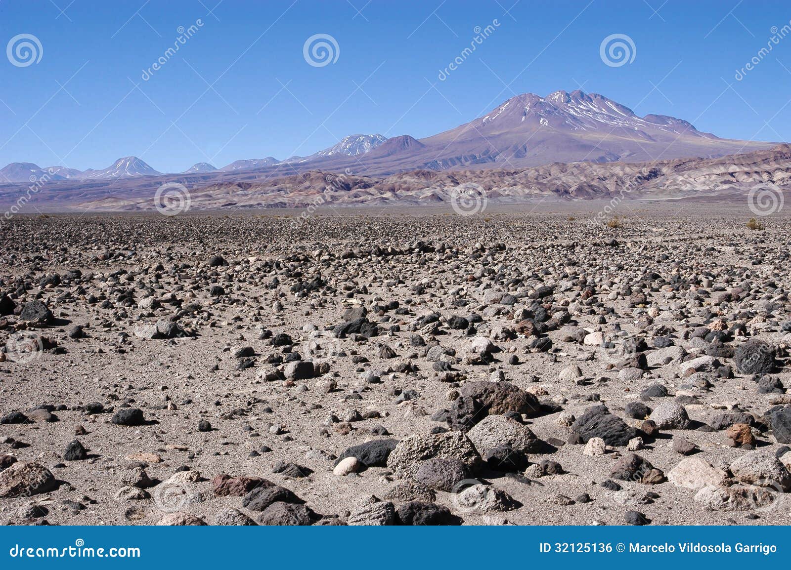 Atacama pustynia (Chile) zdjęcie stock. Obraz złożonej z niegościnny ...